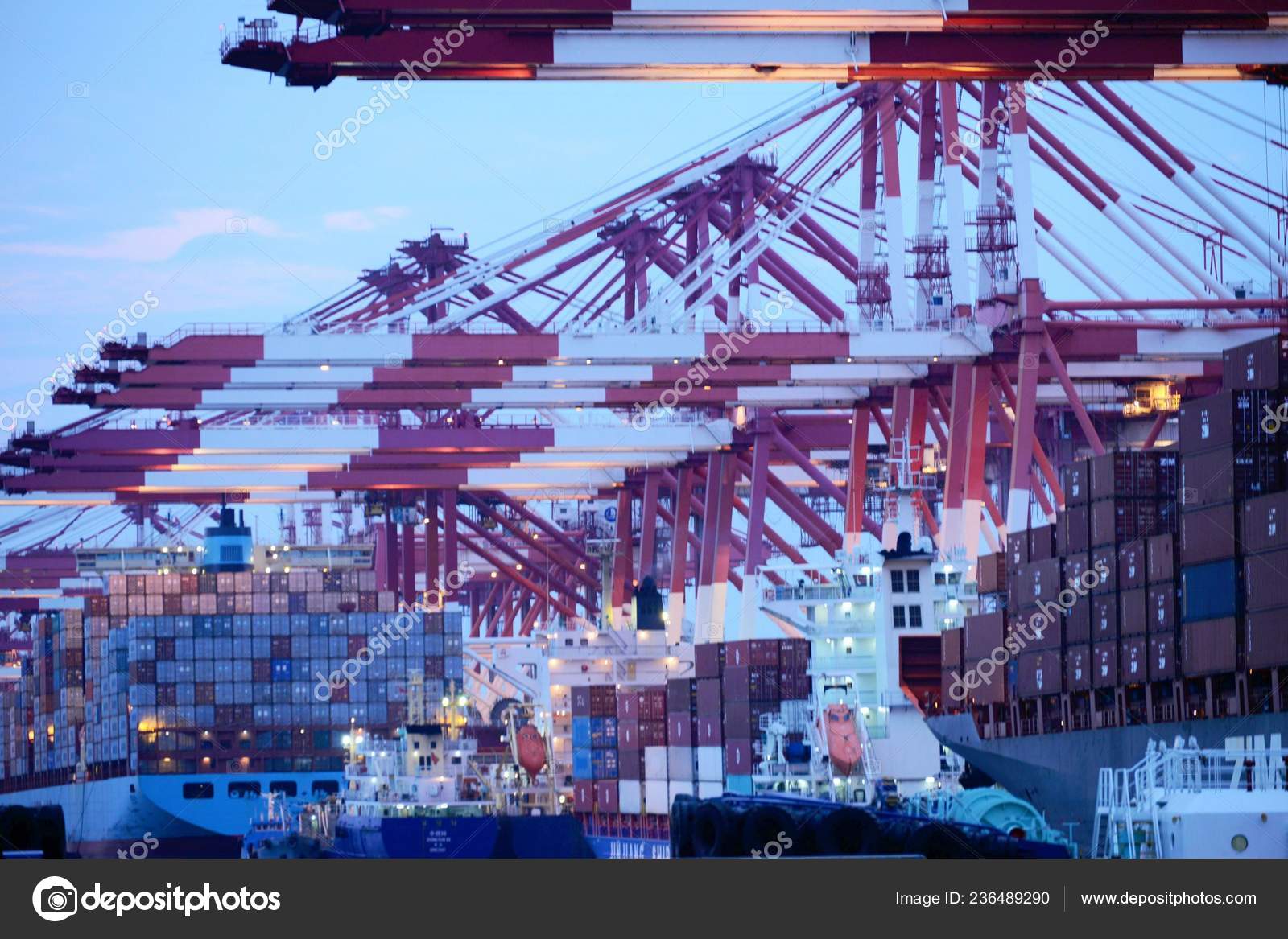 Cargo Ships Loaded Containers Shipped Abroad Berth Quay Port Qingdao ...