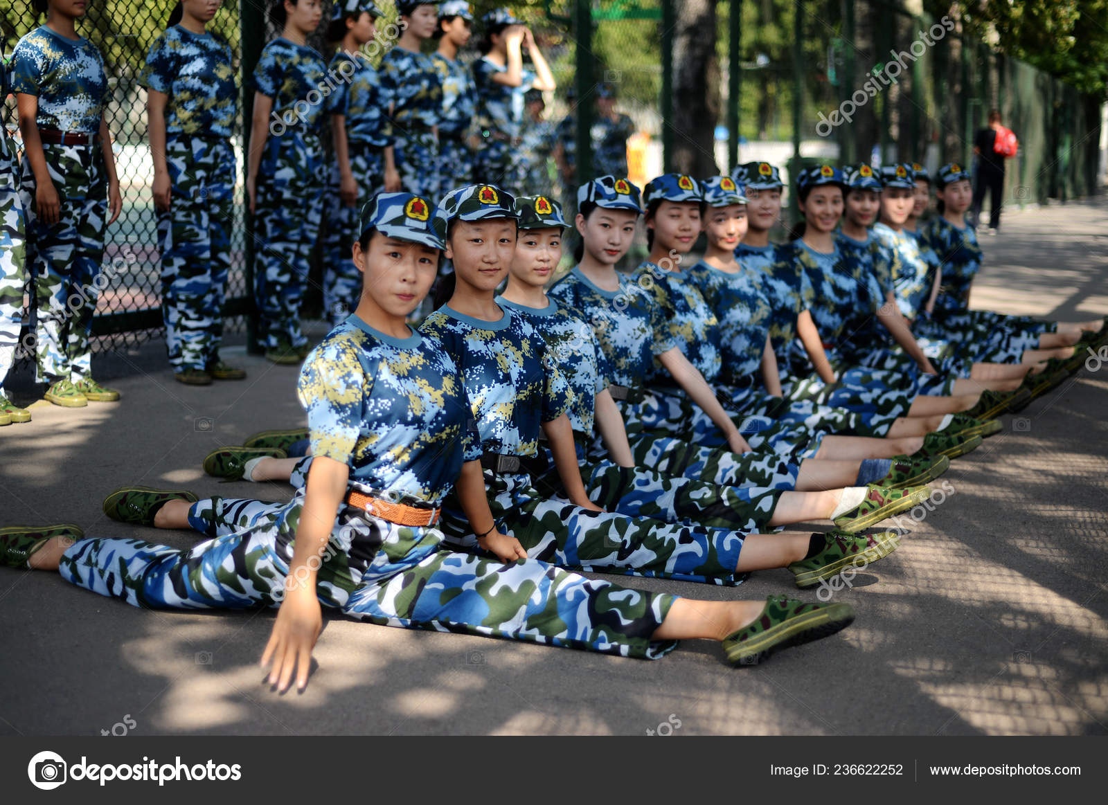 Chinese Freshmen Students Majoring Dancing Perform Break Military ...