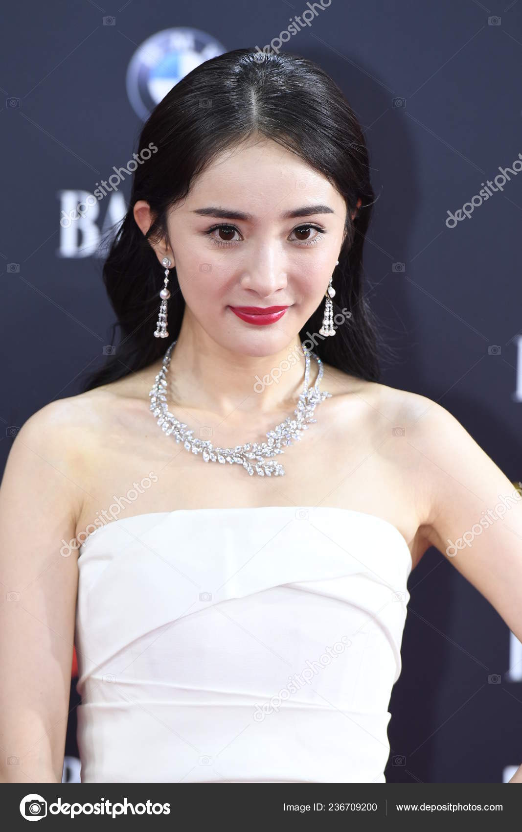 Chinese Actress Yang Poses She Arrives Red Carpet 2017 Bazaar — Stock ...