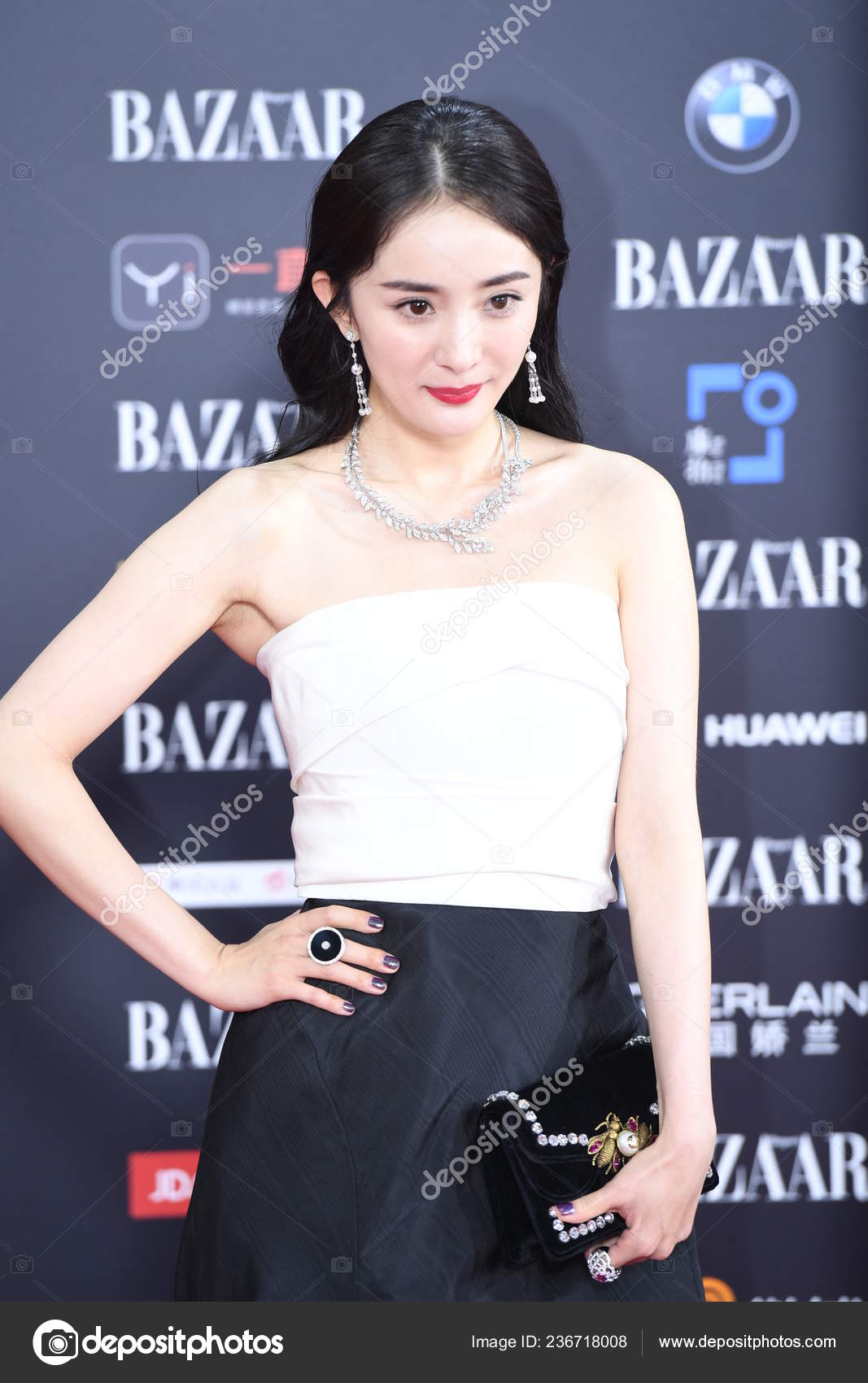Chinese Actress Yang Poses She Arrives Red Carpet 2017 Bazaar — Stock ...
