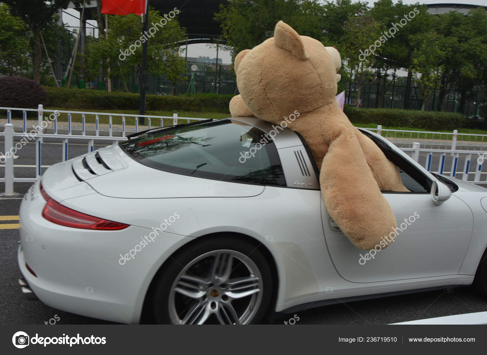 Chinese Man Rich Second Generation Drives Porsche Luxury Car Meter ...