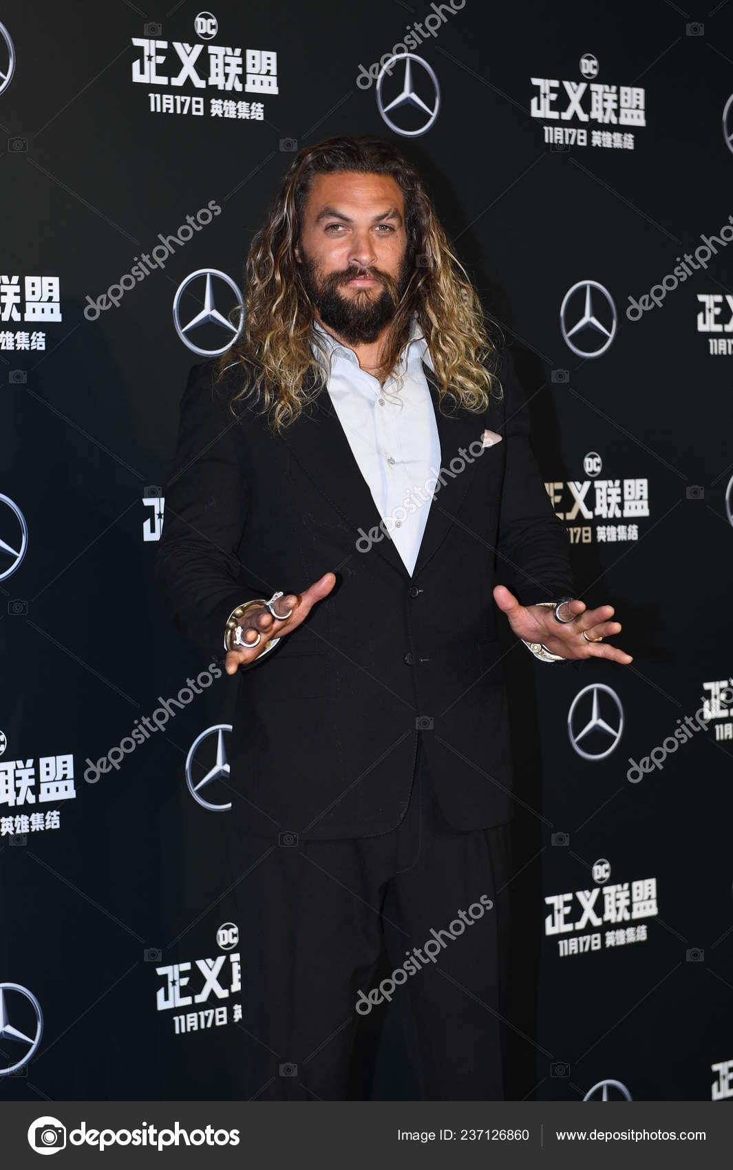 American Actor Model Jason Momoa Poses Arrives Red Carpet Movie – Stock ...