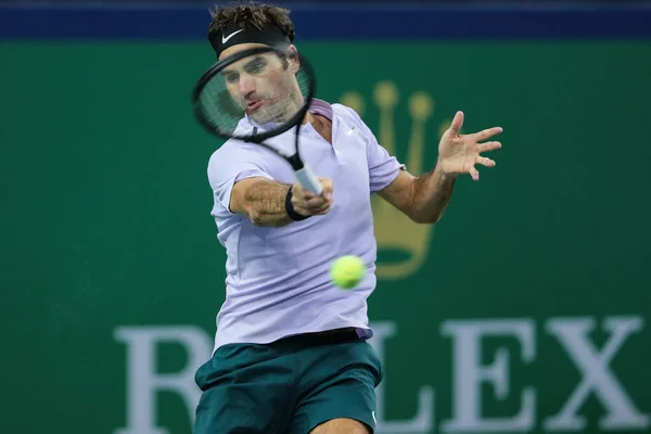 Roger fan Stock Photos, Royalty Free Roger fan Images | Depositphotos