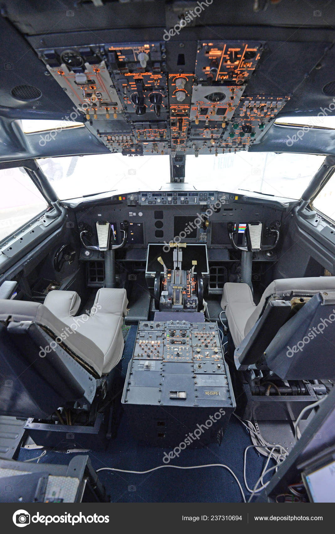 Boeing 737 400 Interior