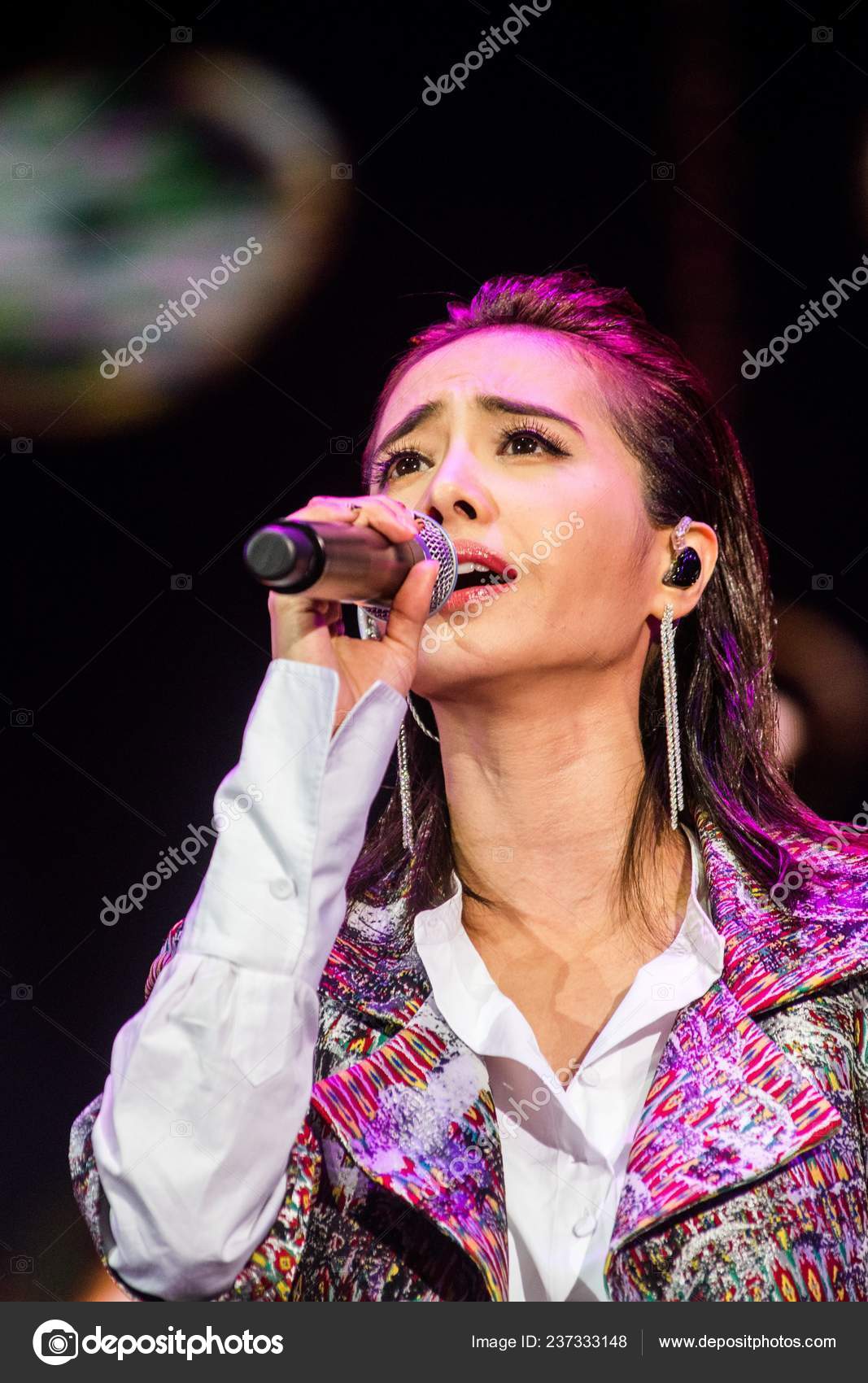 Jolin Tsai's Instagram, Twitter & Facebook on IDCrawl