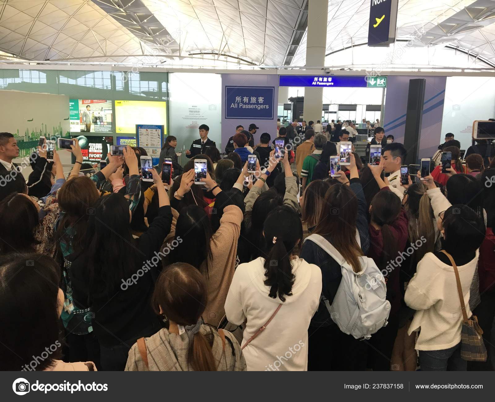 Saint Perth Mean Plan Mark Gun Title Earth Thail Drama — Stock ...