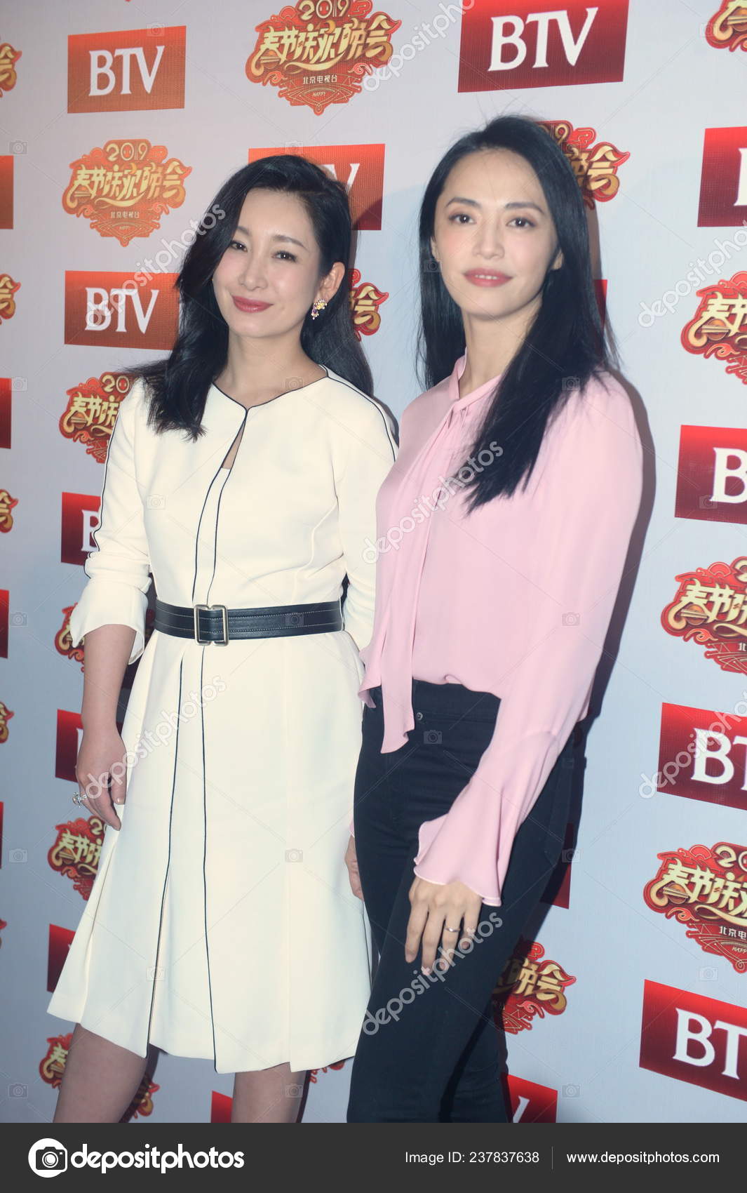 Chinese Actresses Yao Chen Right Qin Hailu Attend Filming Session ...