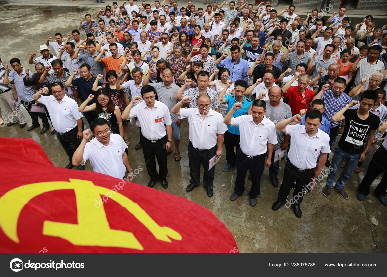 Chinese Pla People's Libration Army Soldier Swears Front Flag Cpc ...