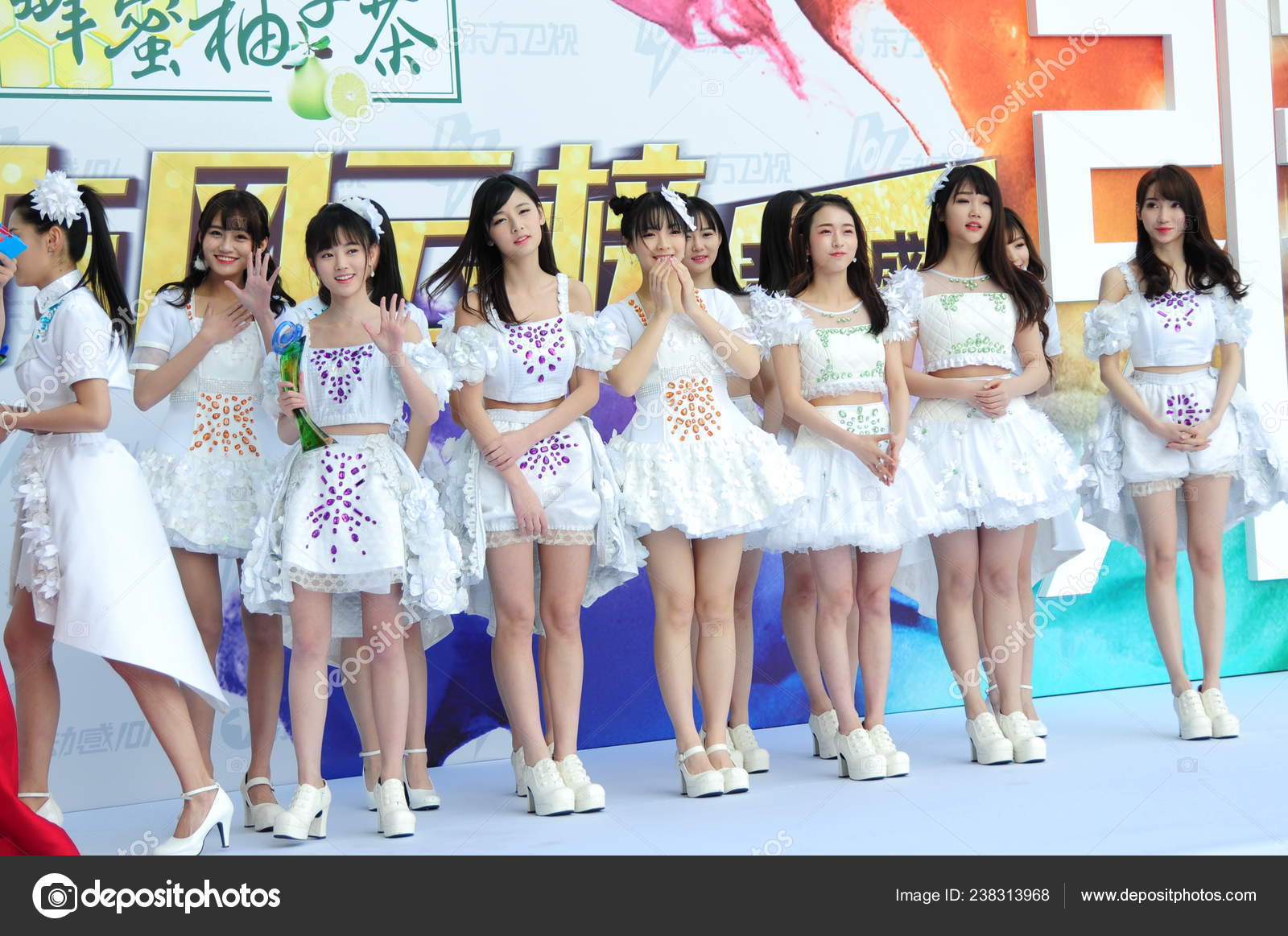 Jingyi Front Second Left Other Members Chinese Girl Group Snh48 — Stock ...