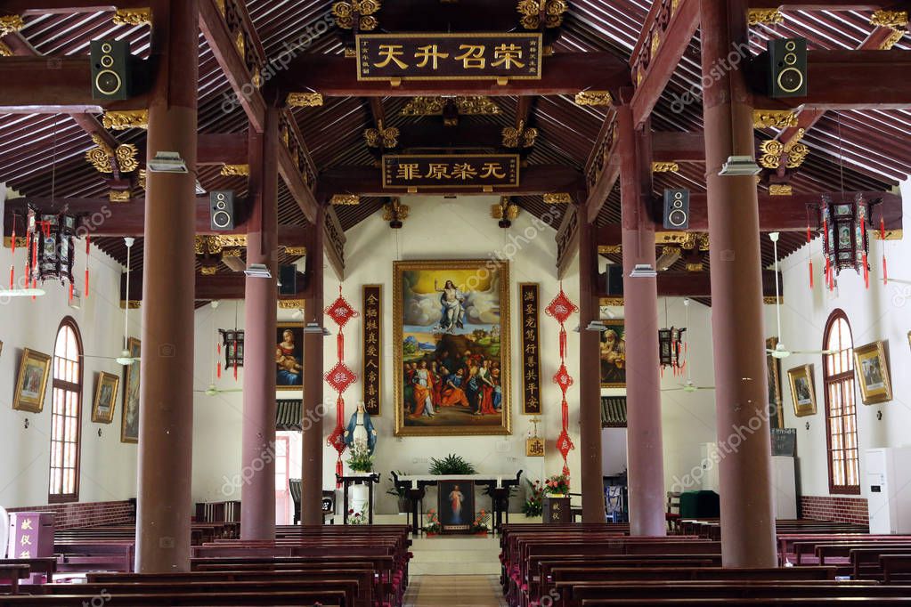 Una vista interior de la Iglesia Católica de Nanqiao, anteriormente ...