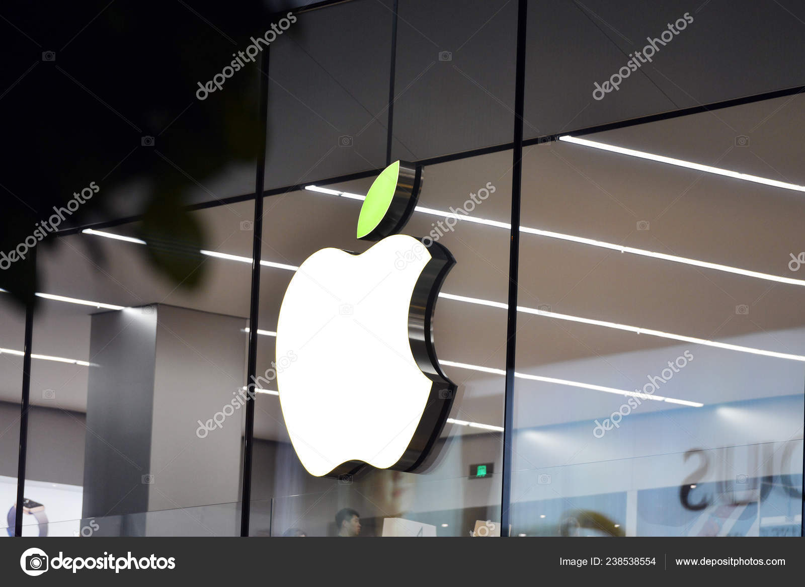 Leaf Logo Apple Inc Illuminated Green Apple Store Mark World – Stock ...