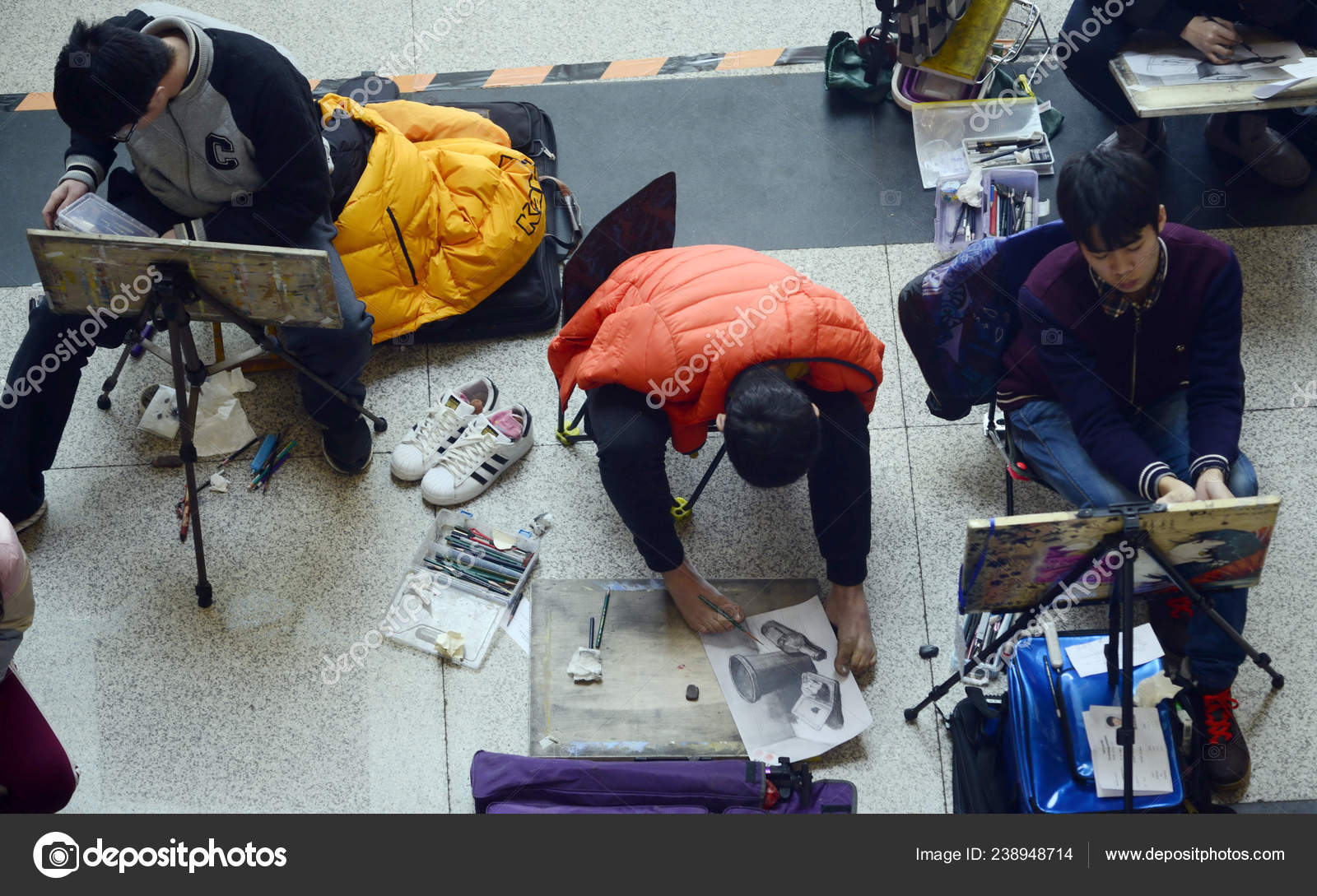 Armless Chinese Candidate Center Draws His Feet Amongst Others Take ...