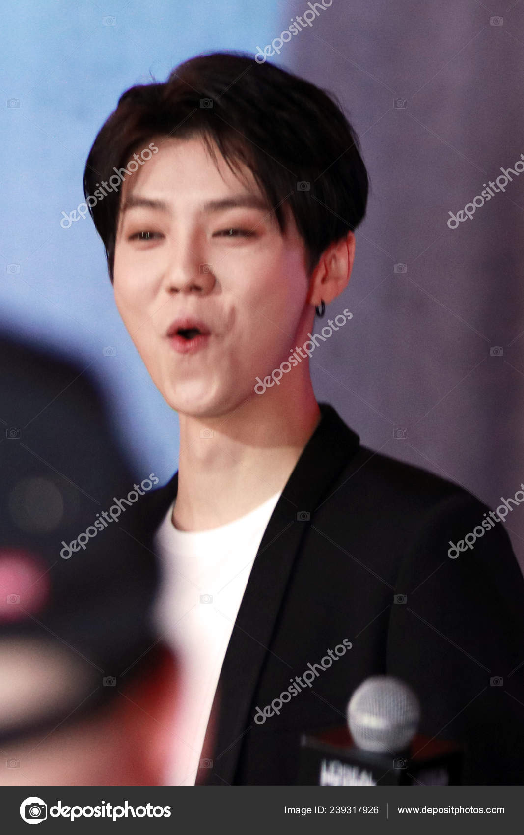 Chinese Singer Actor Han Attends Promotional Event L'oreal Men Expert ...