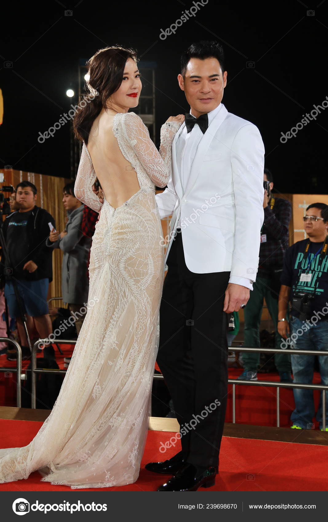 Hong Kong Actress Natalie Tong Left Actor Ben Wong Arrive — Stock Editorial Photo © ChinaImages ...