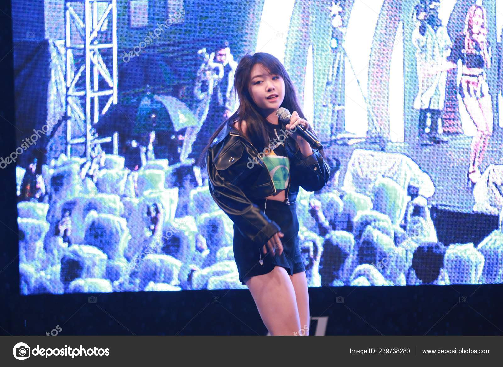 Members South Korean Girl Group Girls Day Perform Fan Meeting Stock Editorial Photo