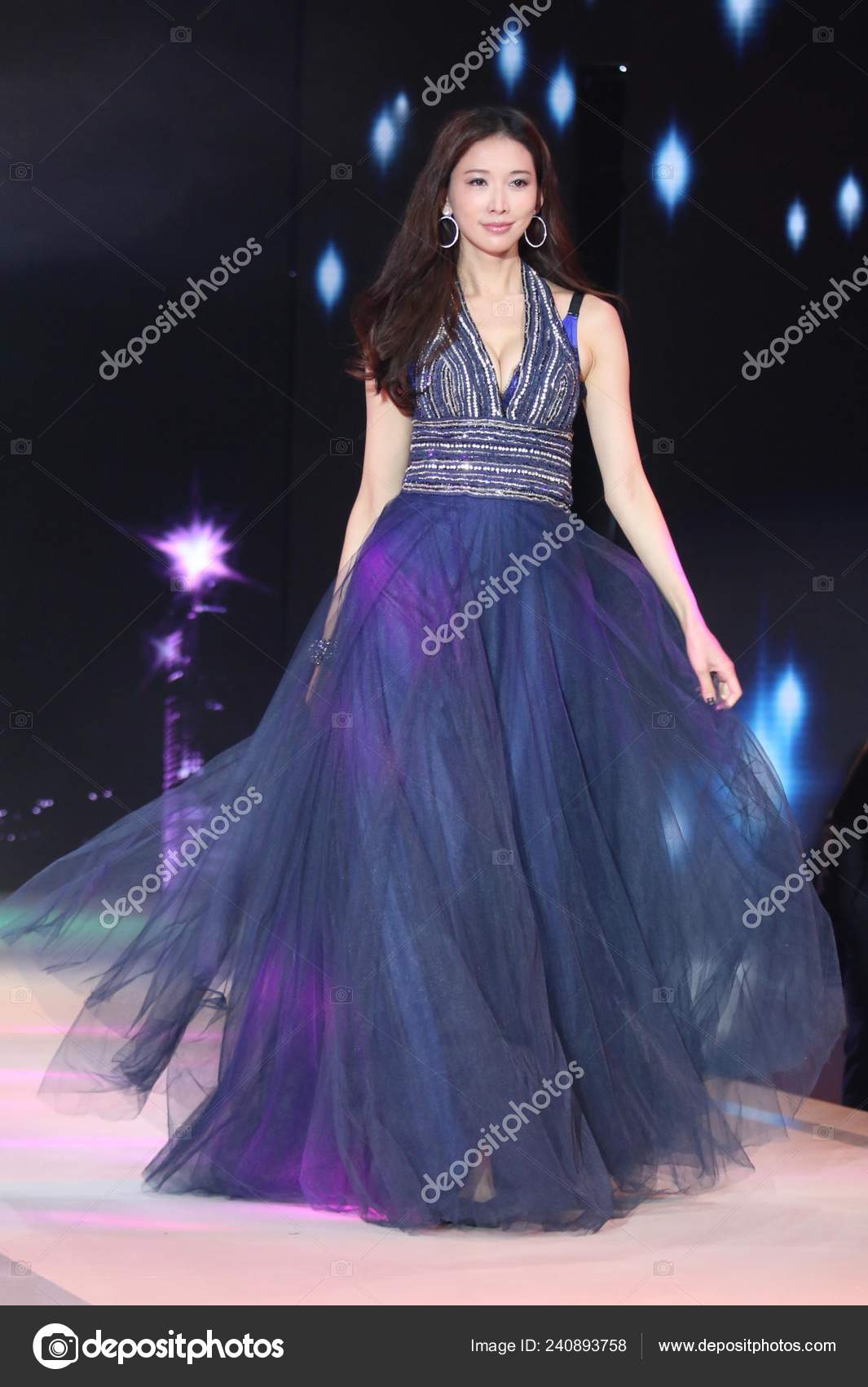Taiwanese Model Actress Lin Chi Ling Displays New Creation Celebration ...