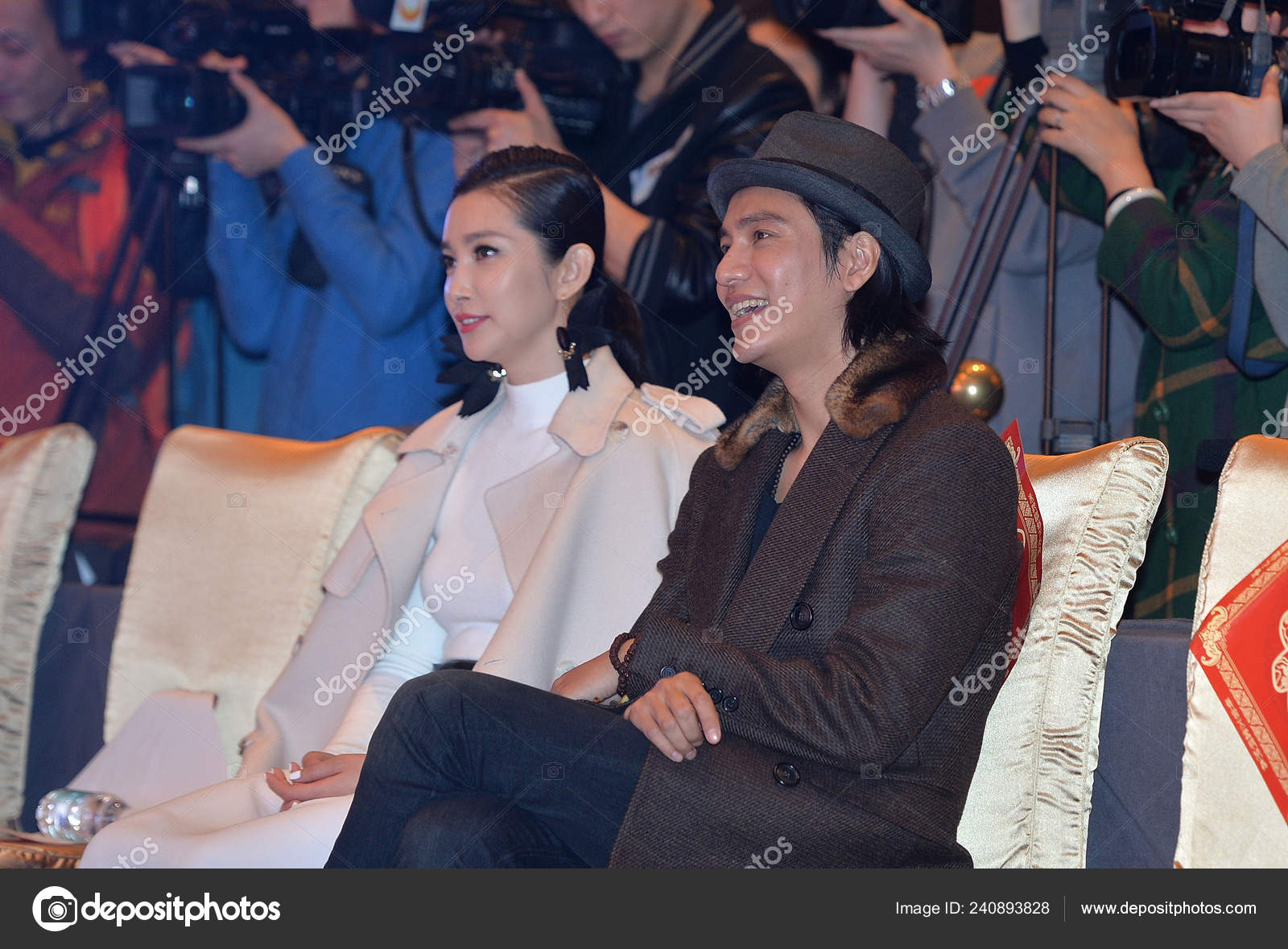 Chinese Actress Bingbing Left Actor Chen Kun Attend Press Conference ...