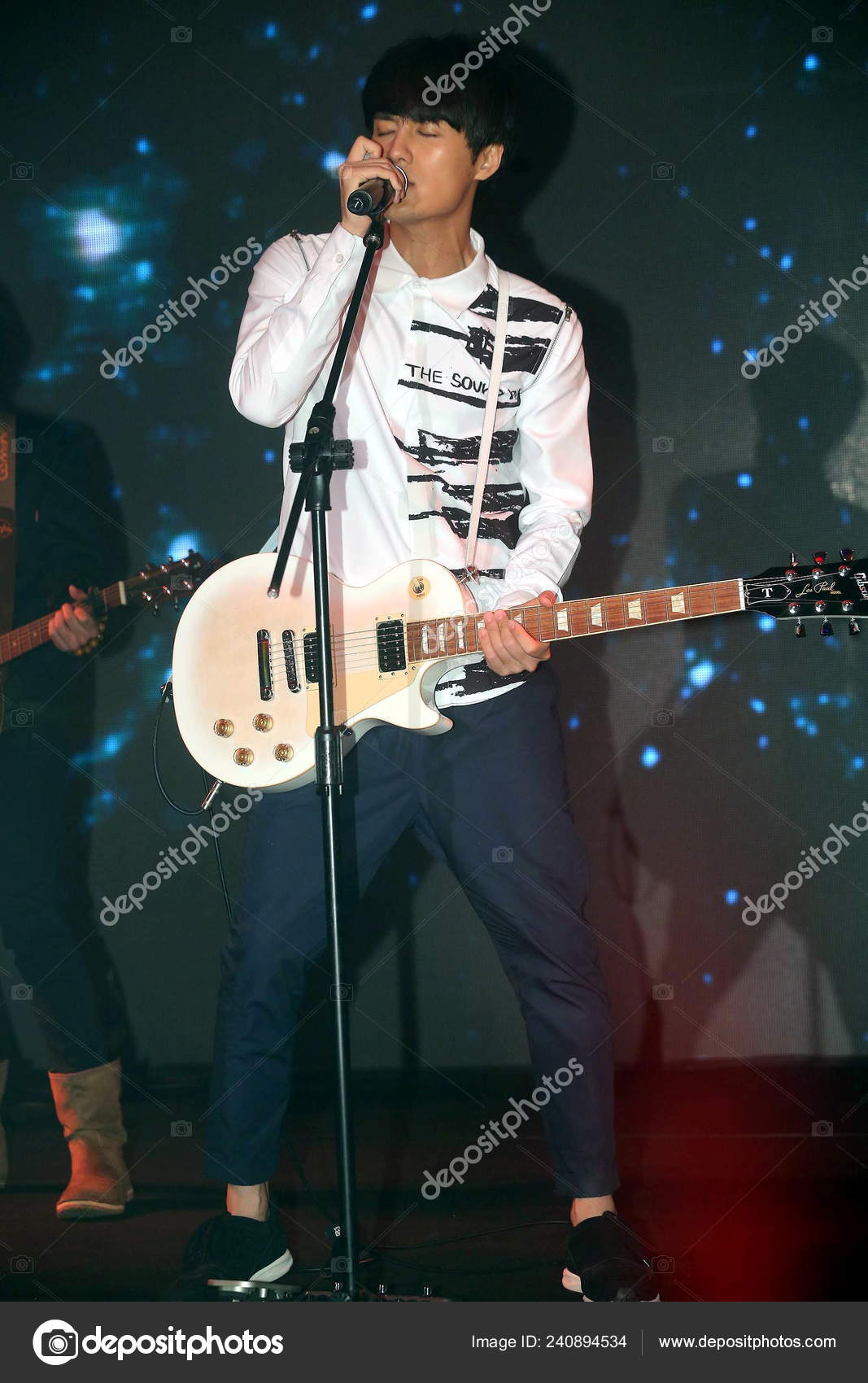 Taiwanese Singer Kenji Performs Press Conference His New Music Album ...