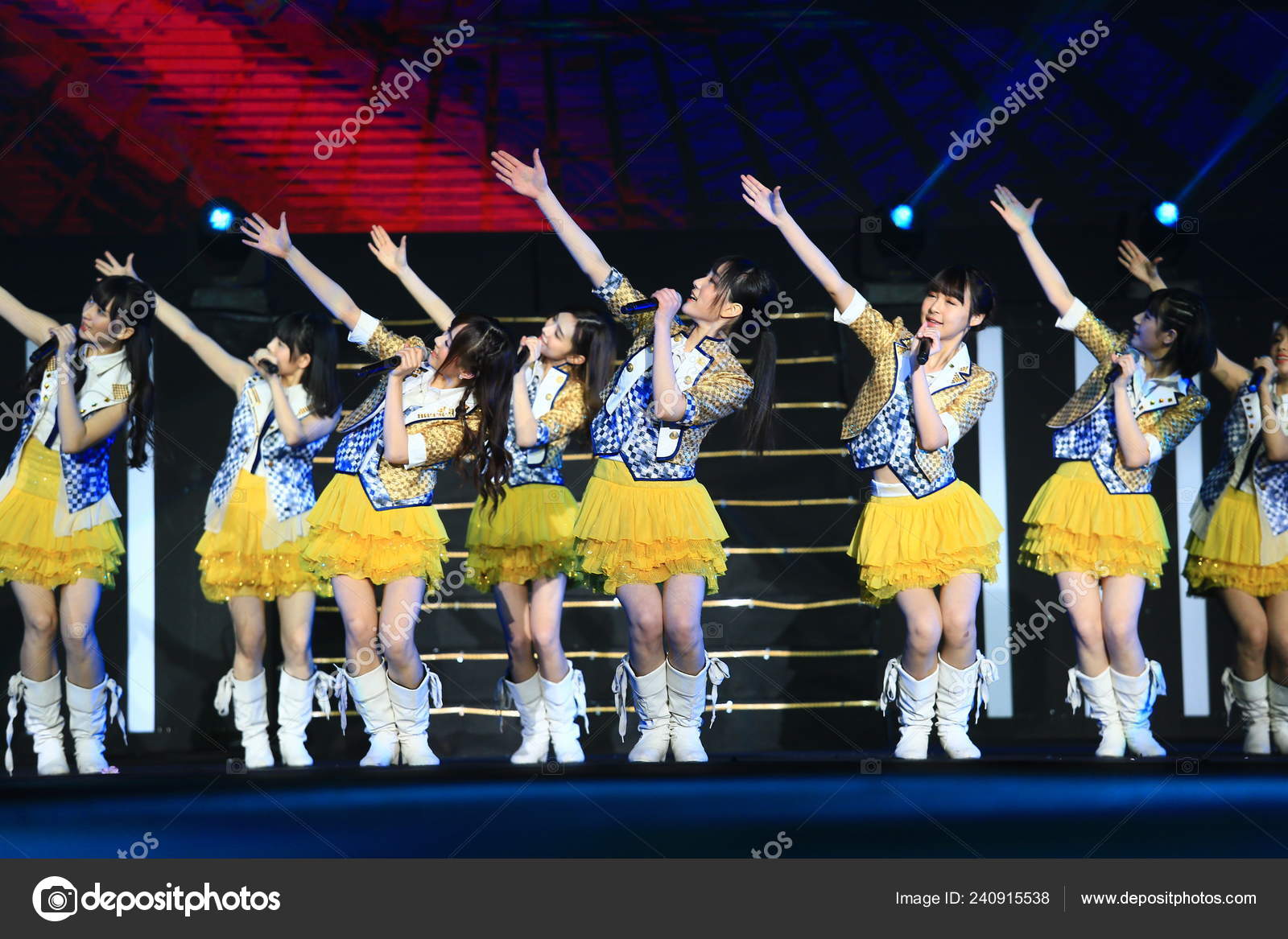 Miembros Del Grupo Idol Snh48 Grupo Hermano Del Grupo Japonés — Foto ...