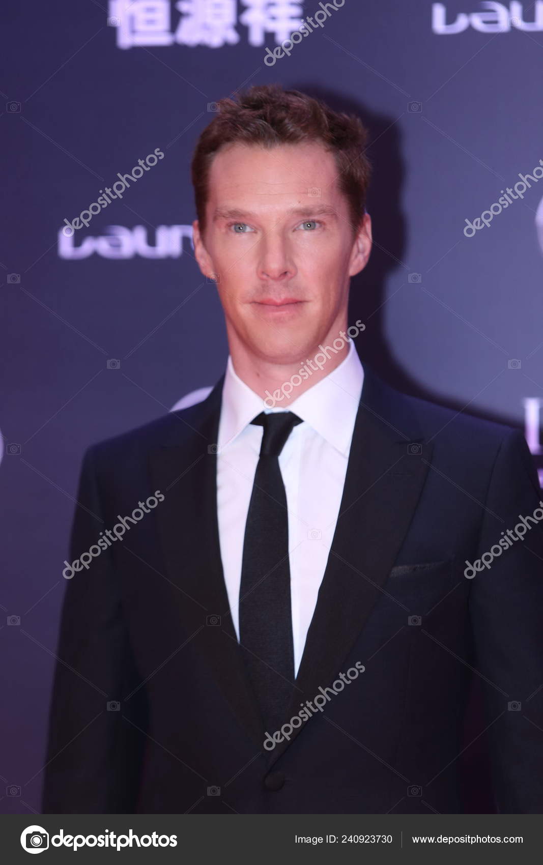 British Actor Benedict Cumberbatch Poses Red Carpet Laureus World ...