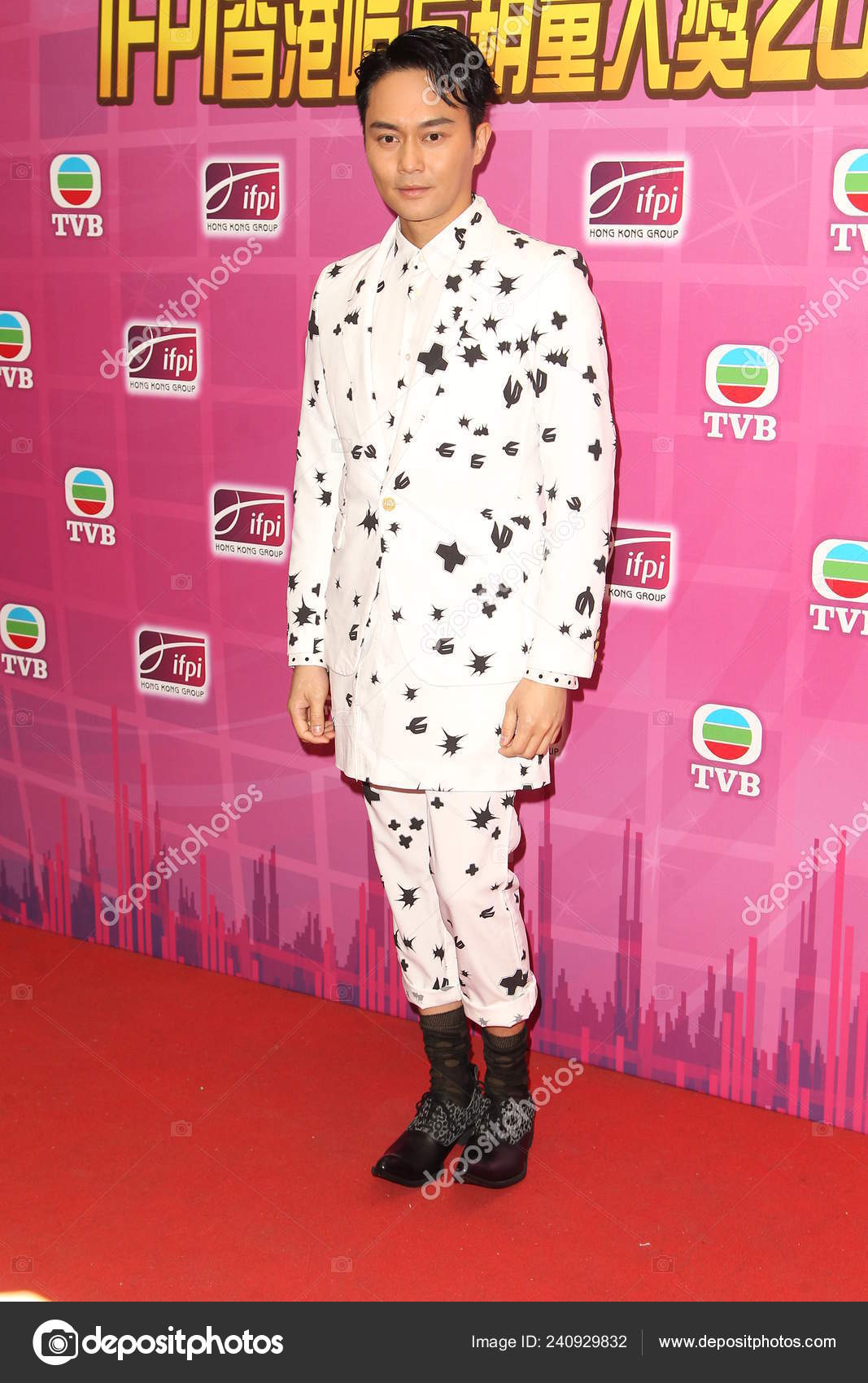 Hong Kong Singer Julian Cheung Poses 2014 Ifpi Hong Kong — Stock ...