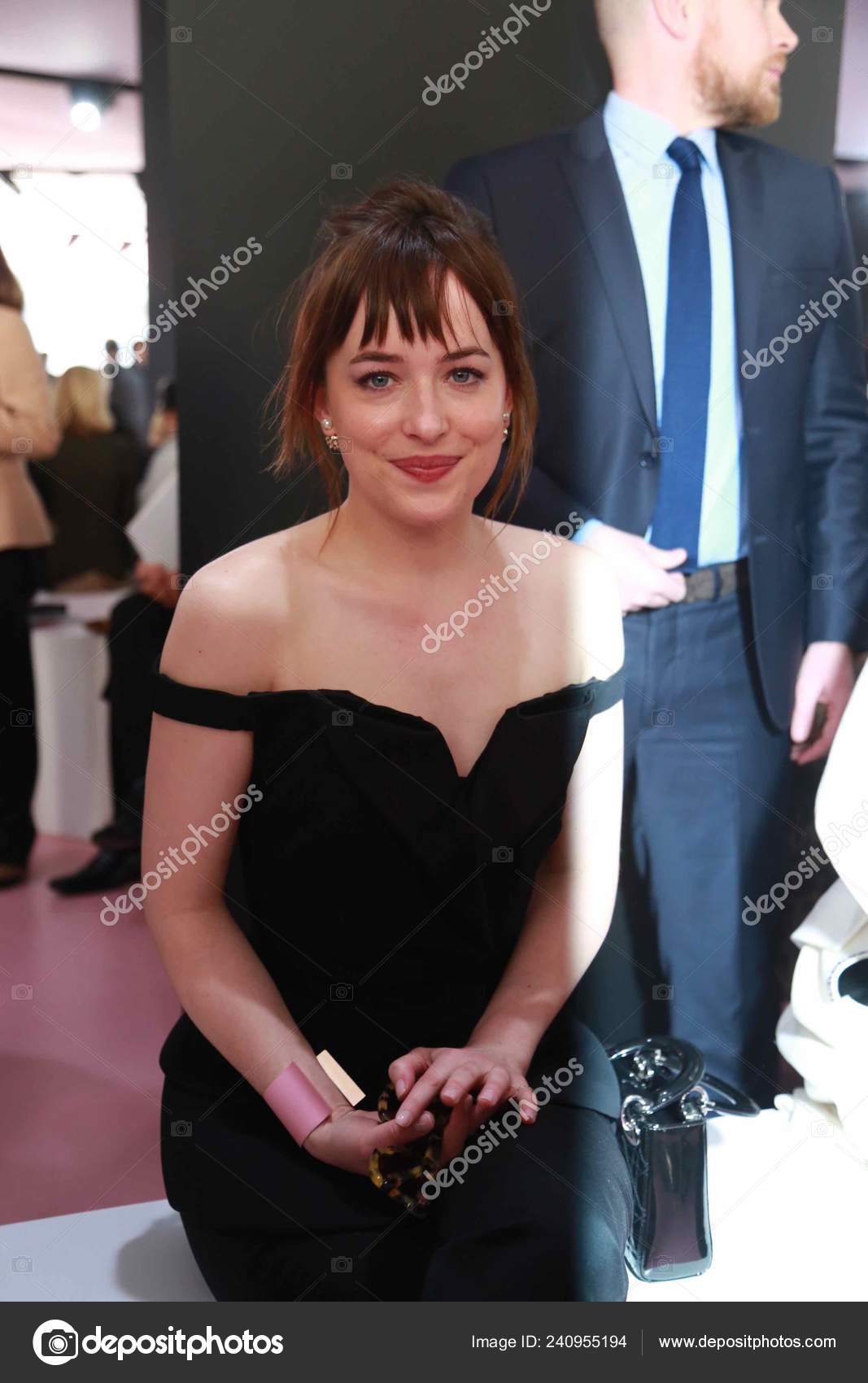 American Actress Model Dakota Johnson Poses Christian Dior Fashion Show ...
