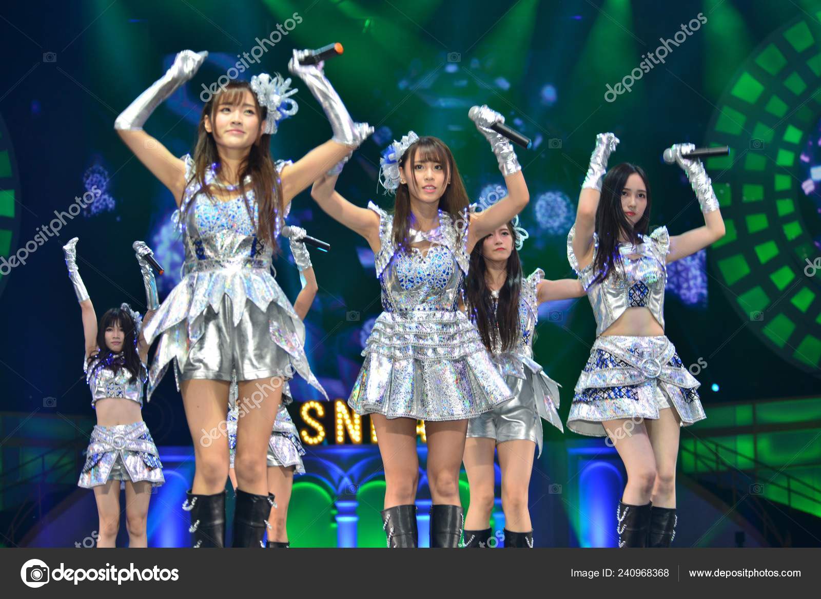 Miembros Del Grupo Femenino Chino Snh48 Grupo Hermano Del Grupo — Foto ...