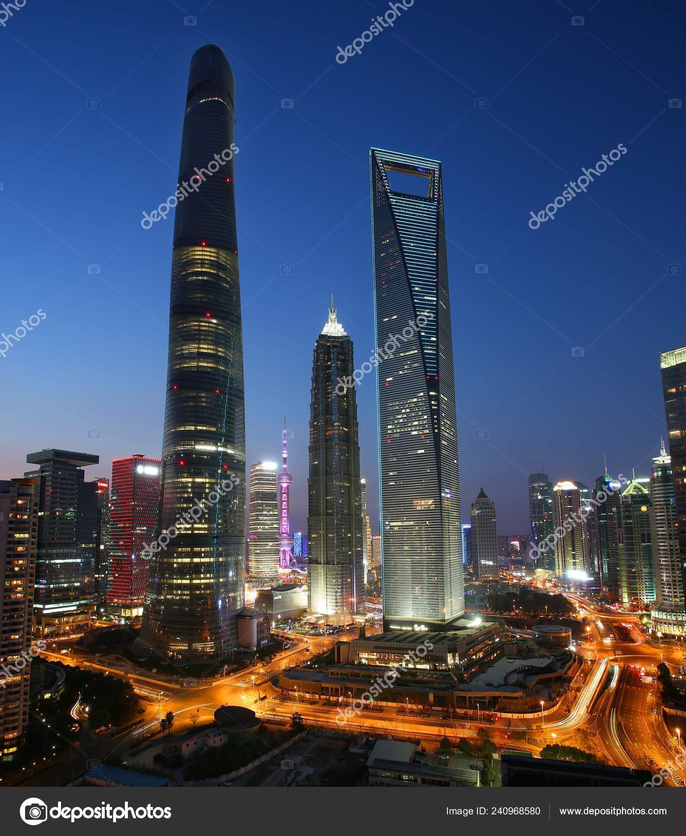 Night View Shanghai Tower Center Left Jinmao Tower Center Shanghai ...