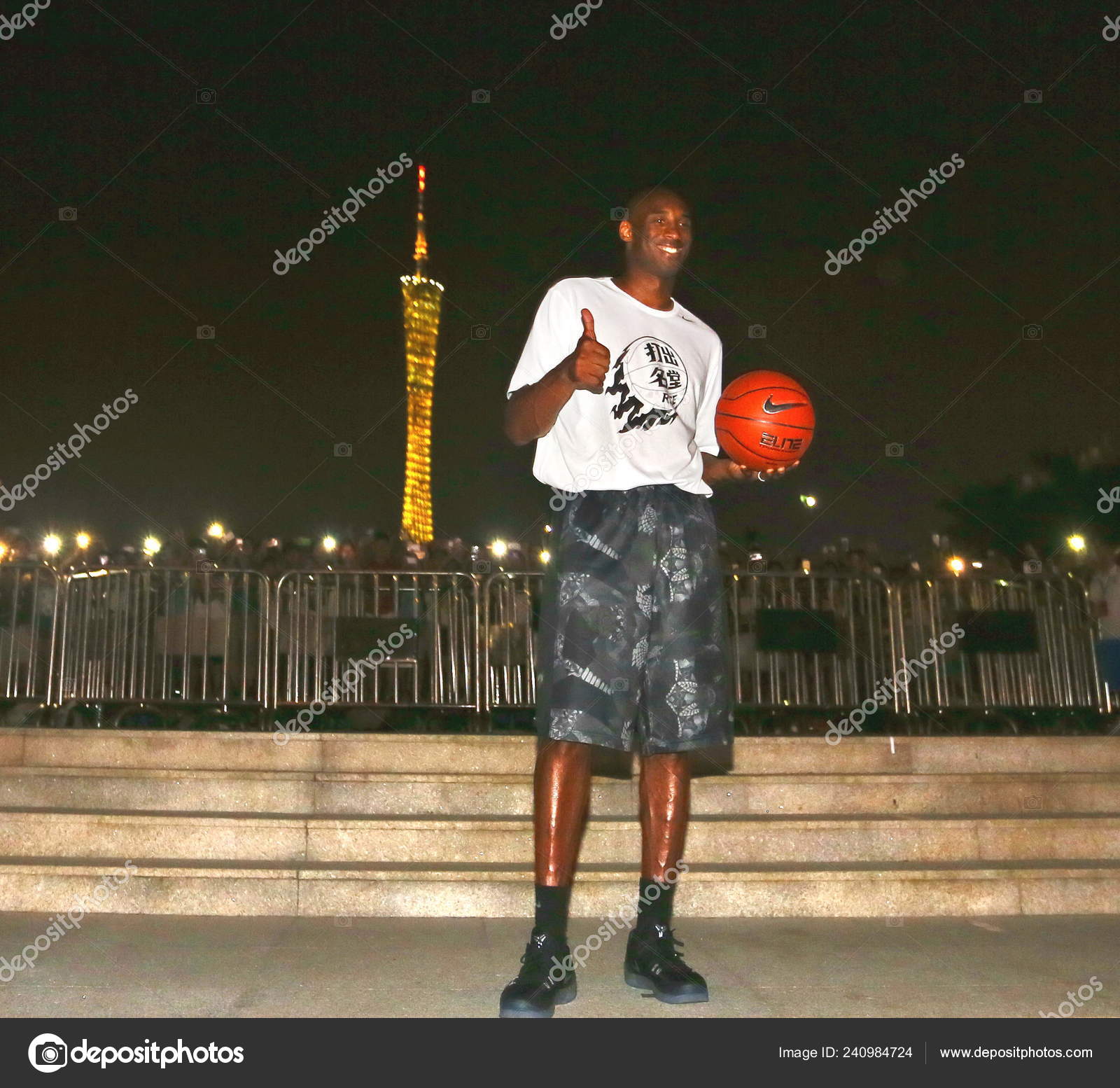 Nba Superstar Kobe Bryant Poses Promotional Event Nike Front Canton ...