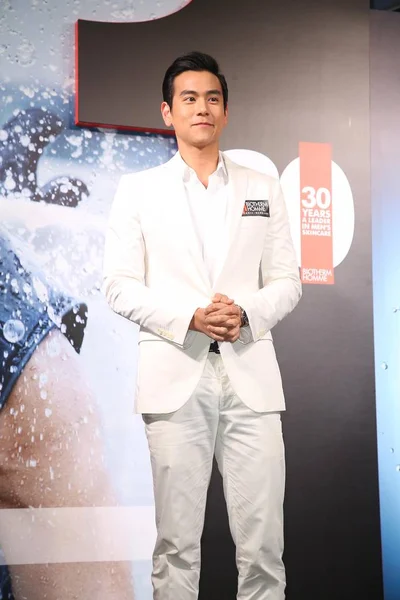 Taiwanese Actor Eddie Peng Poses Promotional Event Biotherm Skincare ...