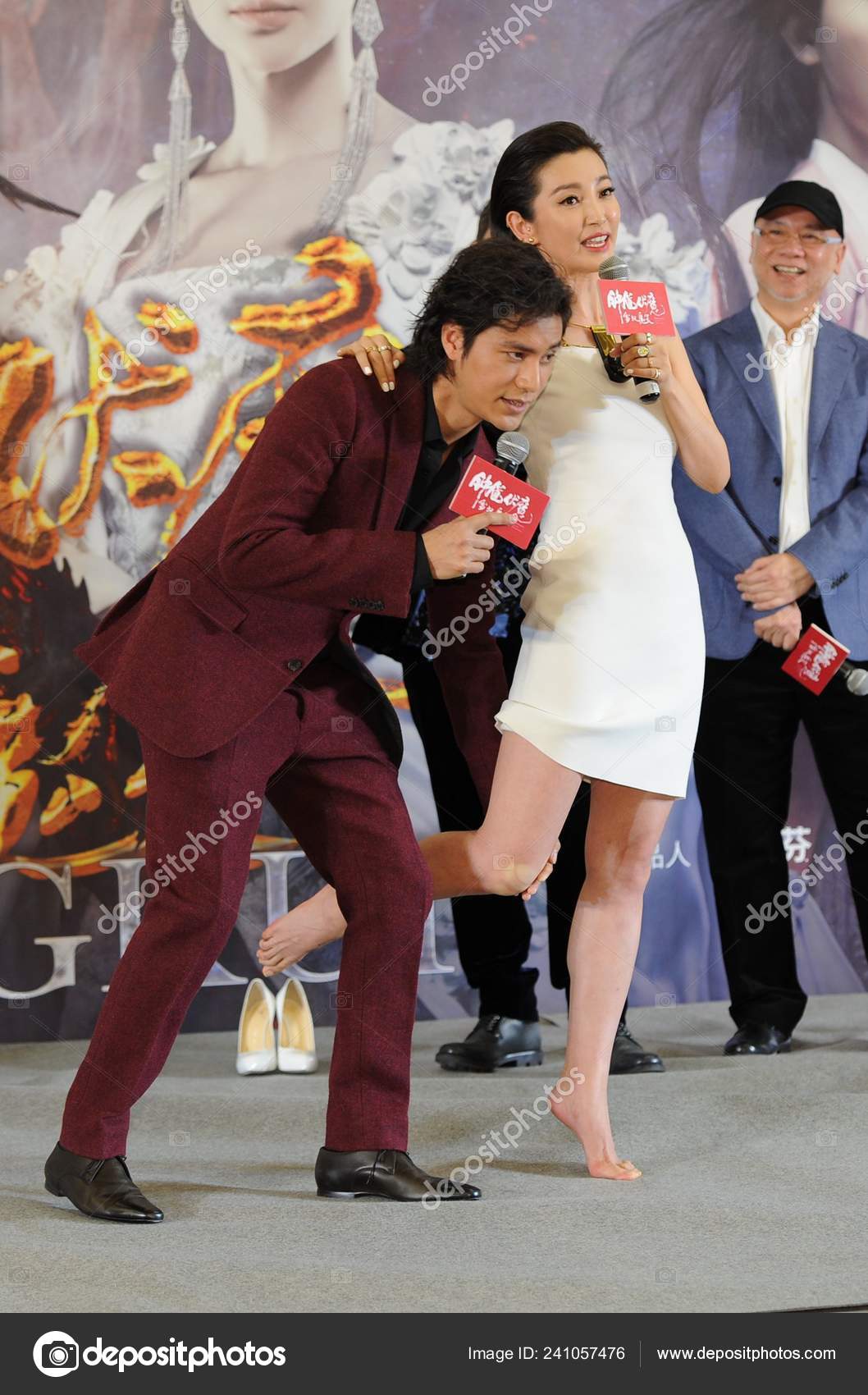 Chinese Actor Chen Kun Left Tries Hold Actress Bingbing Press — Stock ...