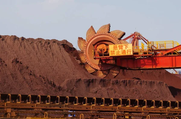 Stacker reclaimer Stock Photos, Royalty Free Stacker reclaimer Images ...