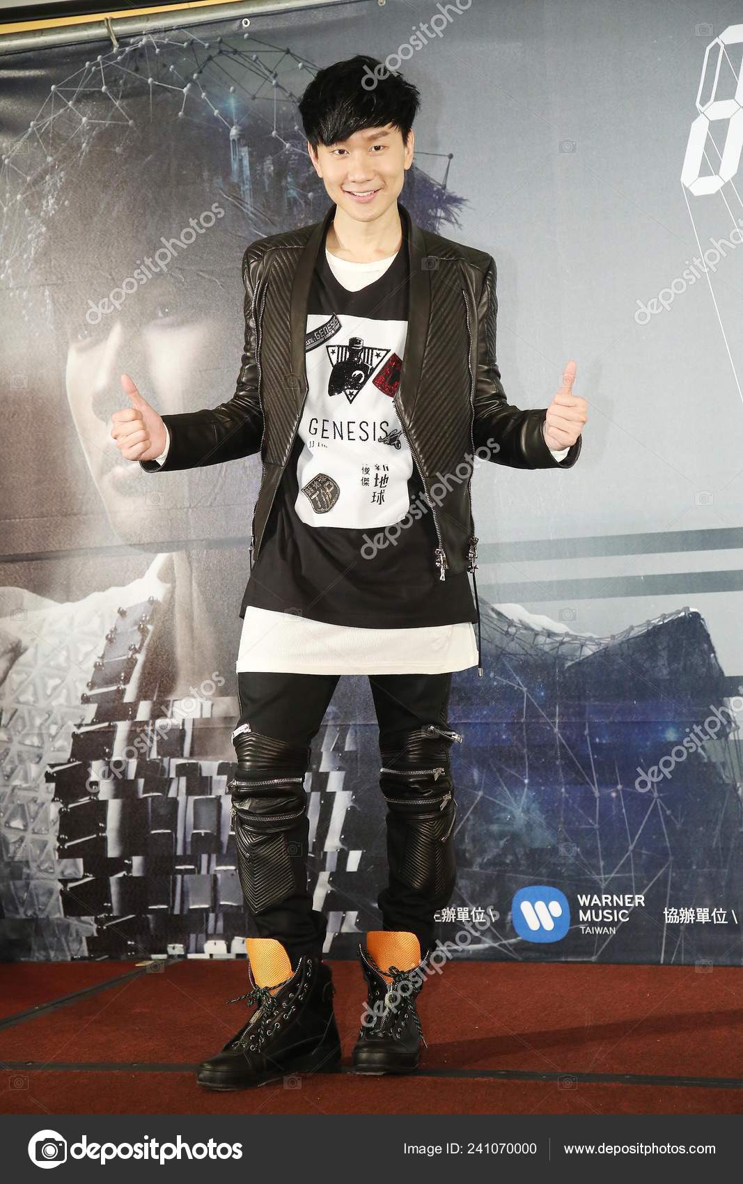 Singaporean Singer Lin Poses Celebration Party His Concert Time Line ...