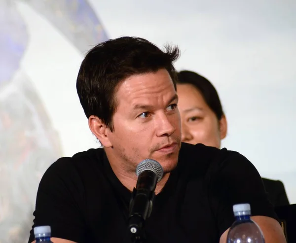 American Actor Mark Wahlberg Poses Red Carpet Beijing Premiere His ...