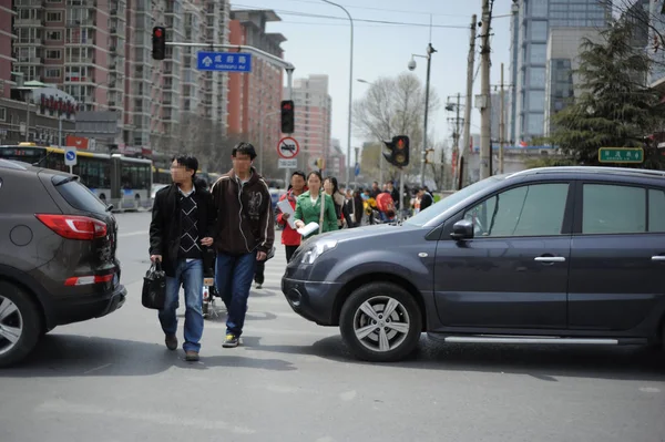 Jaywalking Stock Photos, Royalty Free Jaywalking Images | Depositphotos