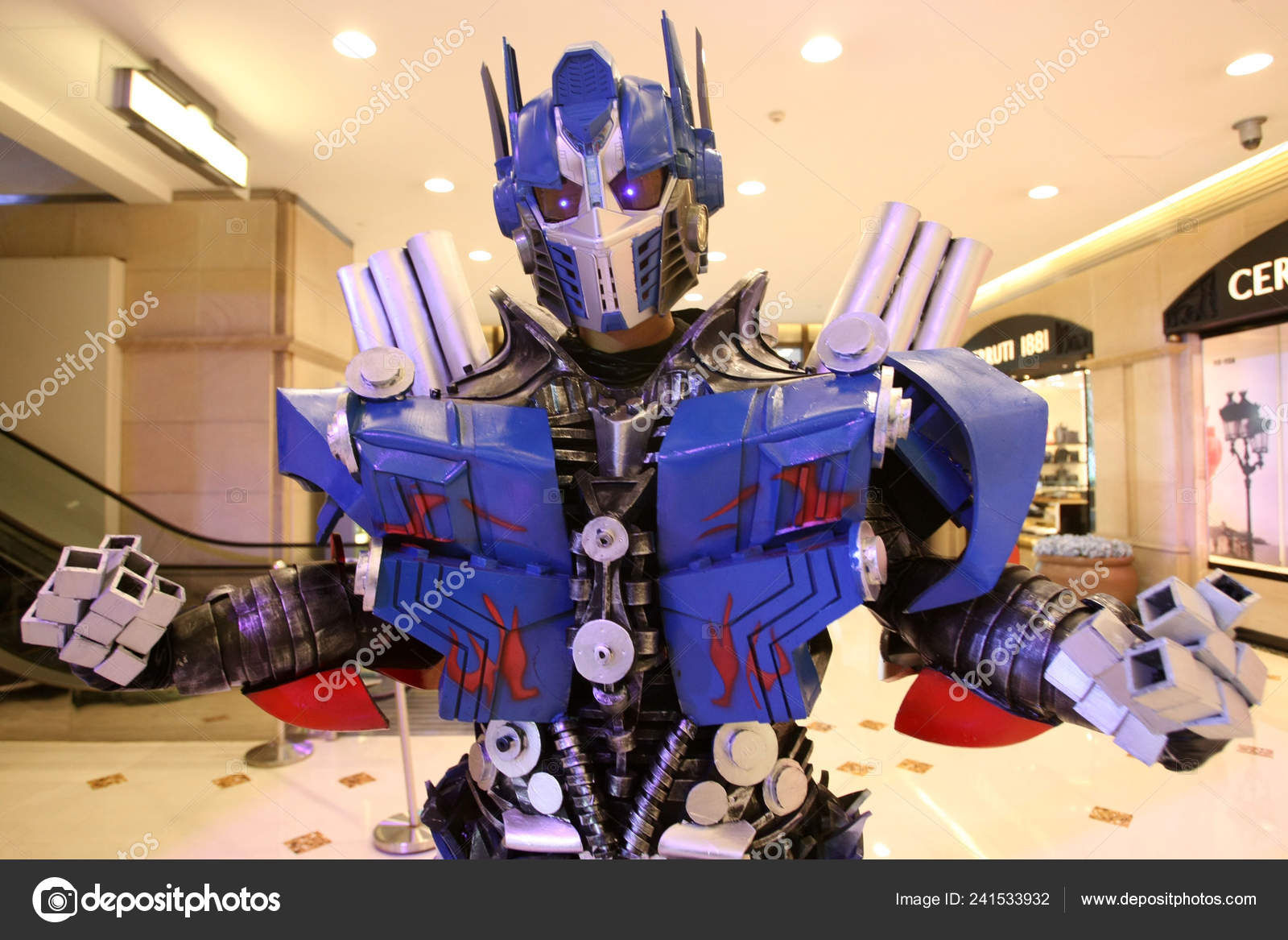Performer Dressed His Transformers Costume Poses Promotional Campaign ...