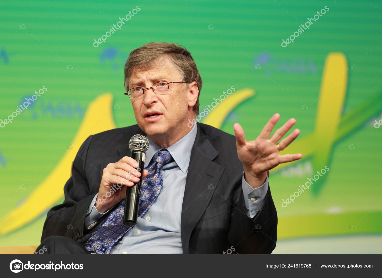 Bill Gates Chair Bill Melinda Gates Foundation Talks Sub Forum — Stock ...
