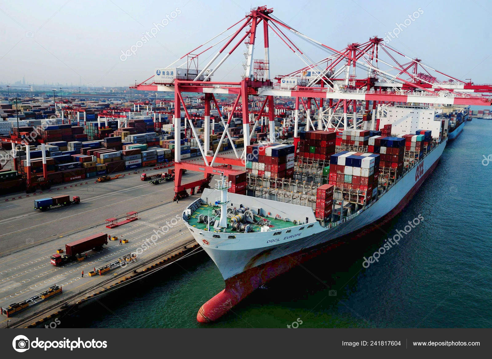 Container Ship Berths Quay Port Qingdao Qingdao City East Chinas ...