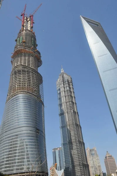 Chinese Construction Workers Concrete Foundation Shanghai Tower Next ...