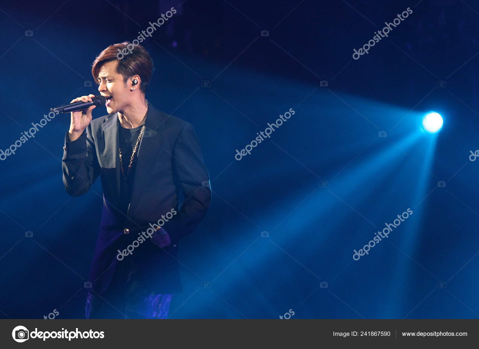 Taiwanese Singer Show Performs Concert His Show 2014 Limit Tour — Stock ...