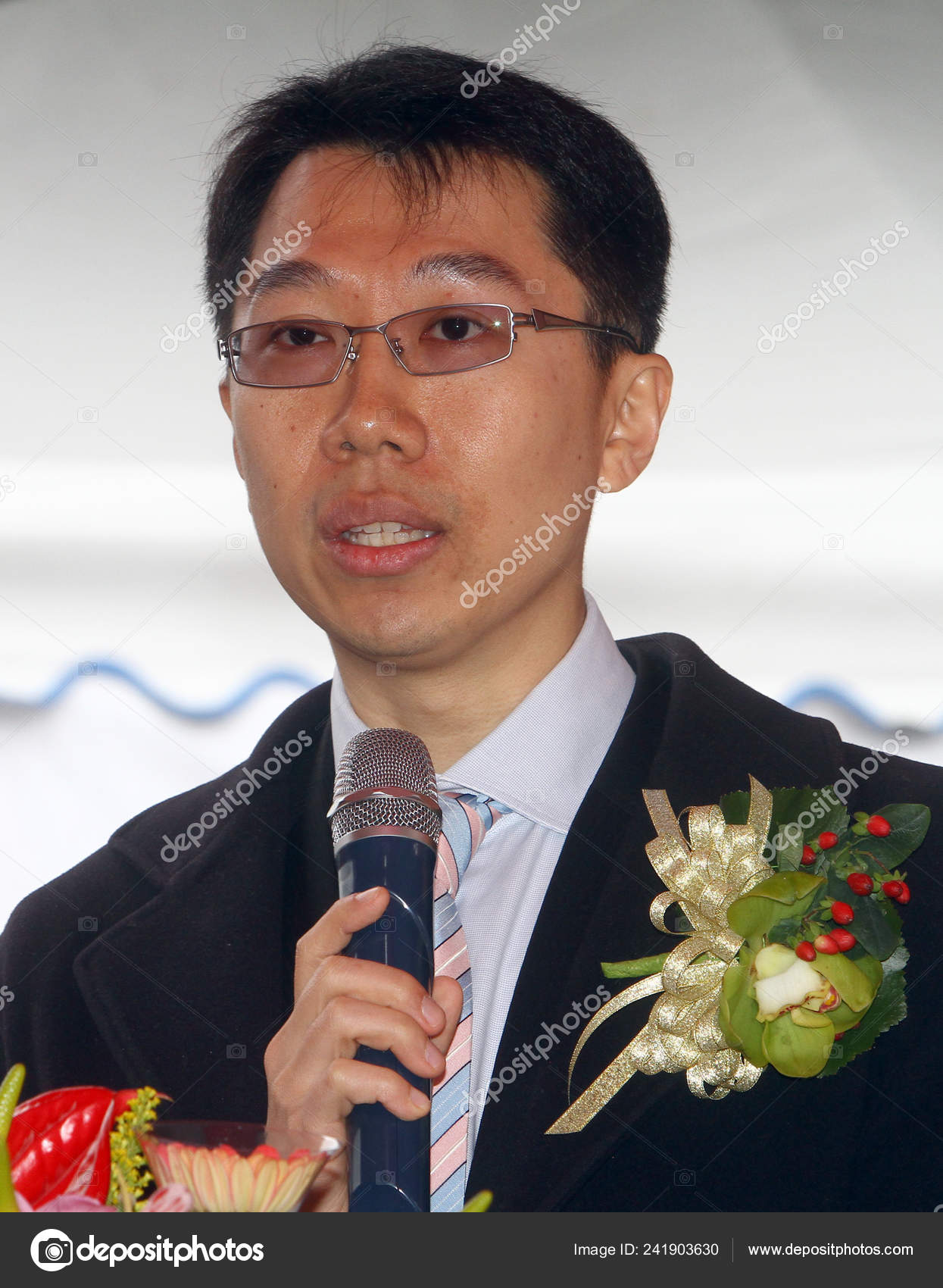 Ivan Koh's Instagram, Twitter & Facebook on IDCrawl