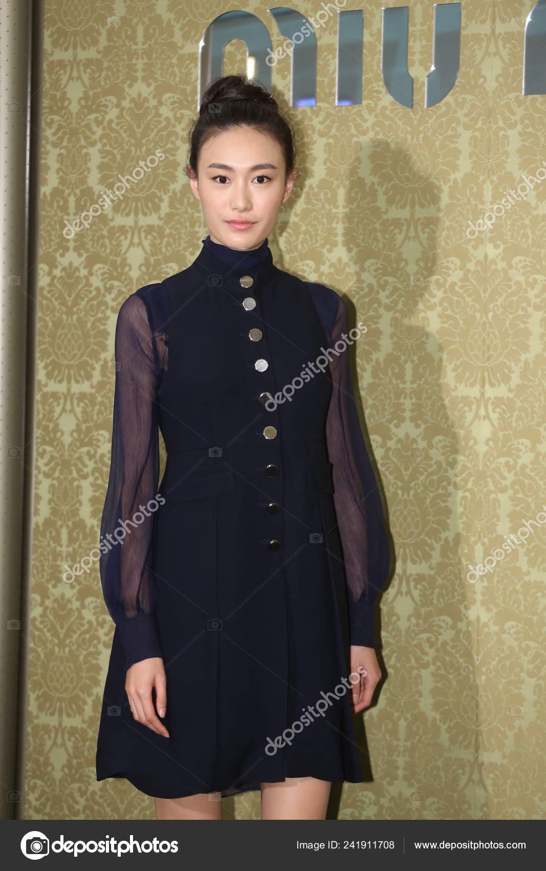 Chinese Model Qin Shupei Poses She Arrives Opening Ceremony New – Stock ...