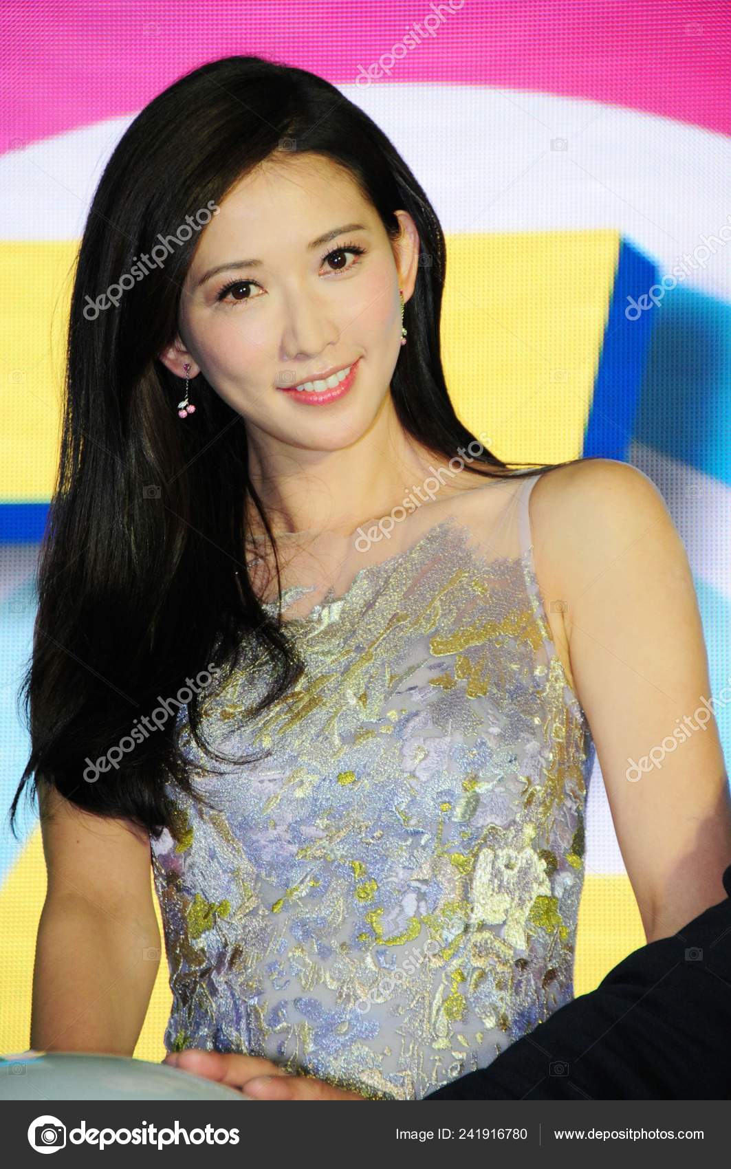 Taiwanese Model Actress Lin Chi Ling Poses Opening Ceremony Suning's ...