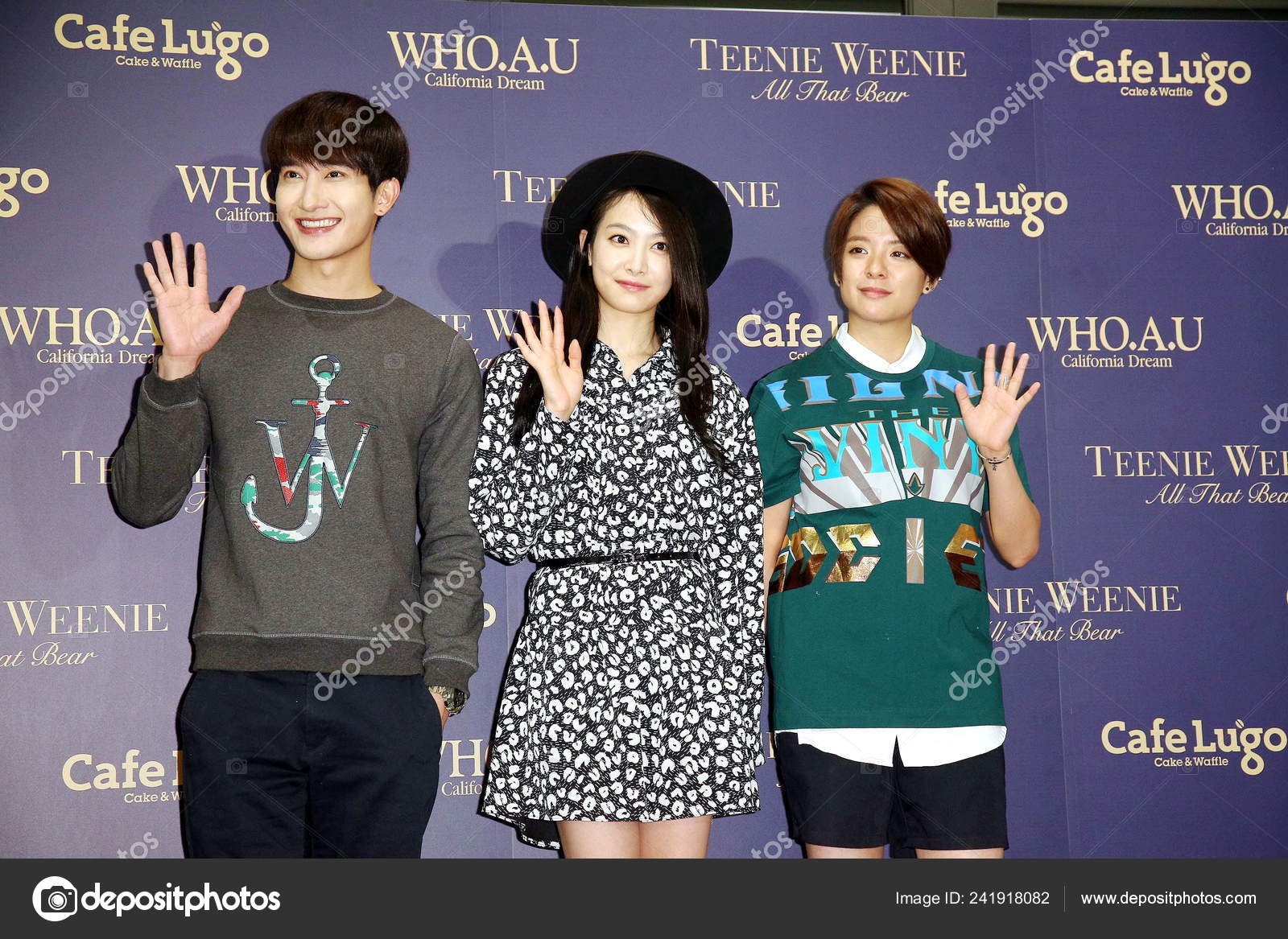 Left Zhou South Korean Boy Group Super Junior Victoria Song – Stock ...