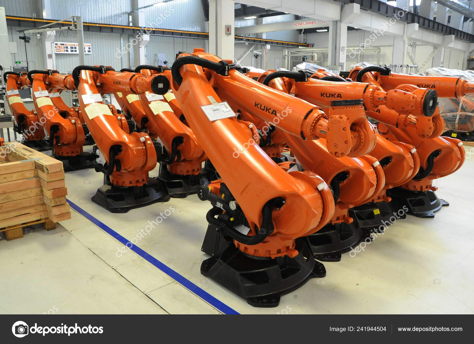 Robots Manufactured Kuka Pictured Its New Shanghai Factory Shanghai ...