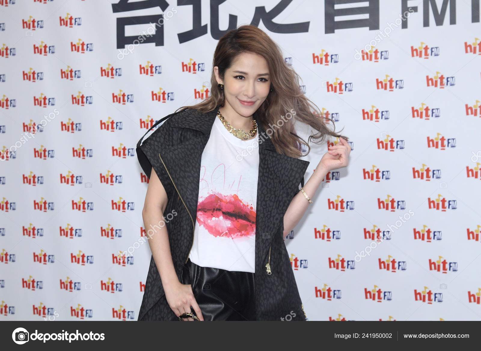 Taiwanese Singer Elva Hsiao Poses Interview Hit Radio Station Taipei – Stock Editorial Photo ...