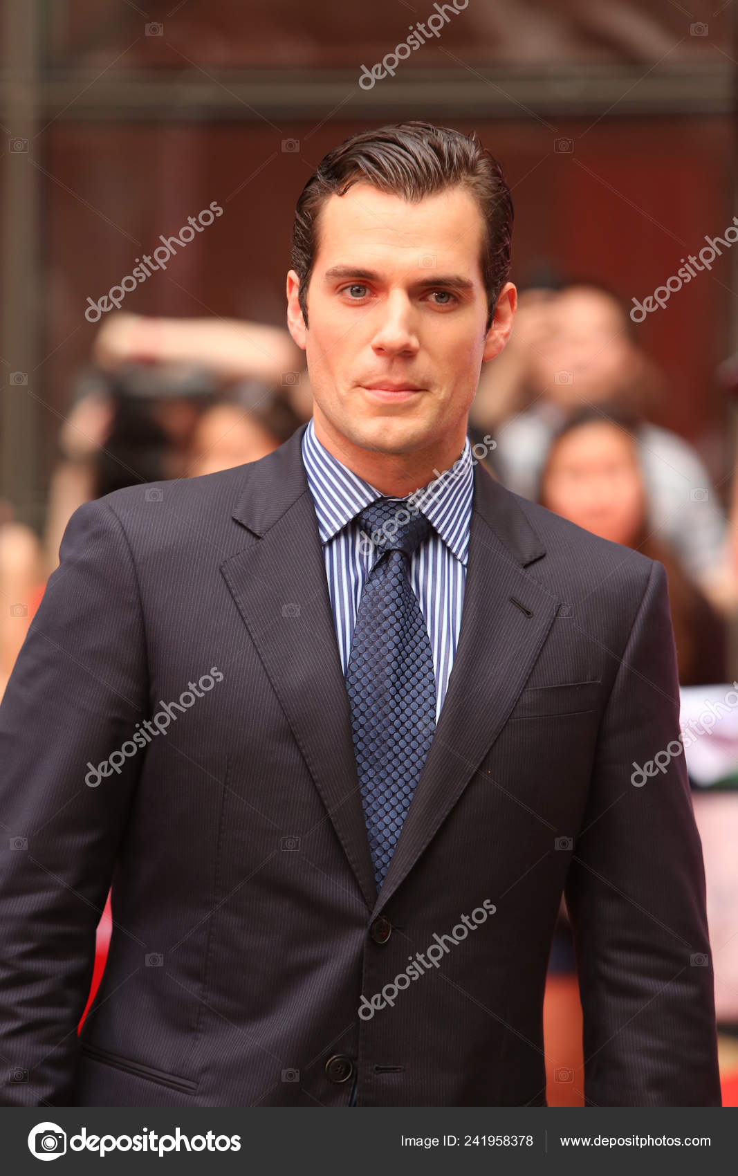 British Actor Henry Cavill Poses Arrives Press Conference, 56% OFF