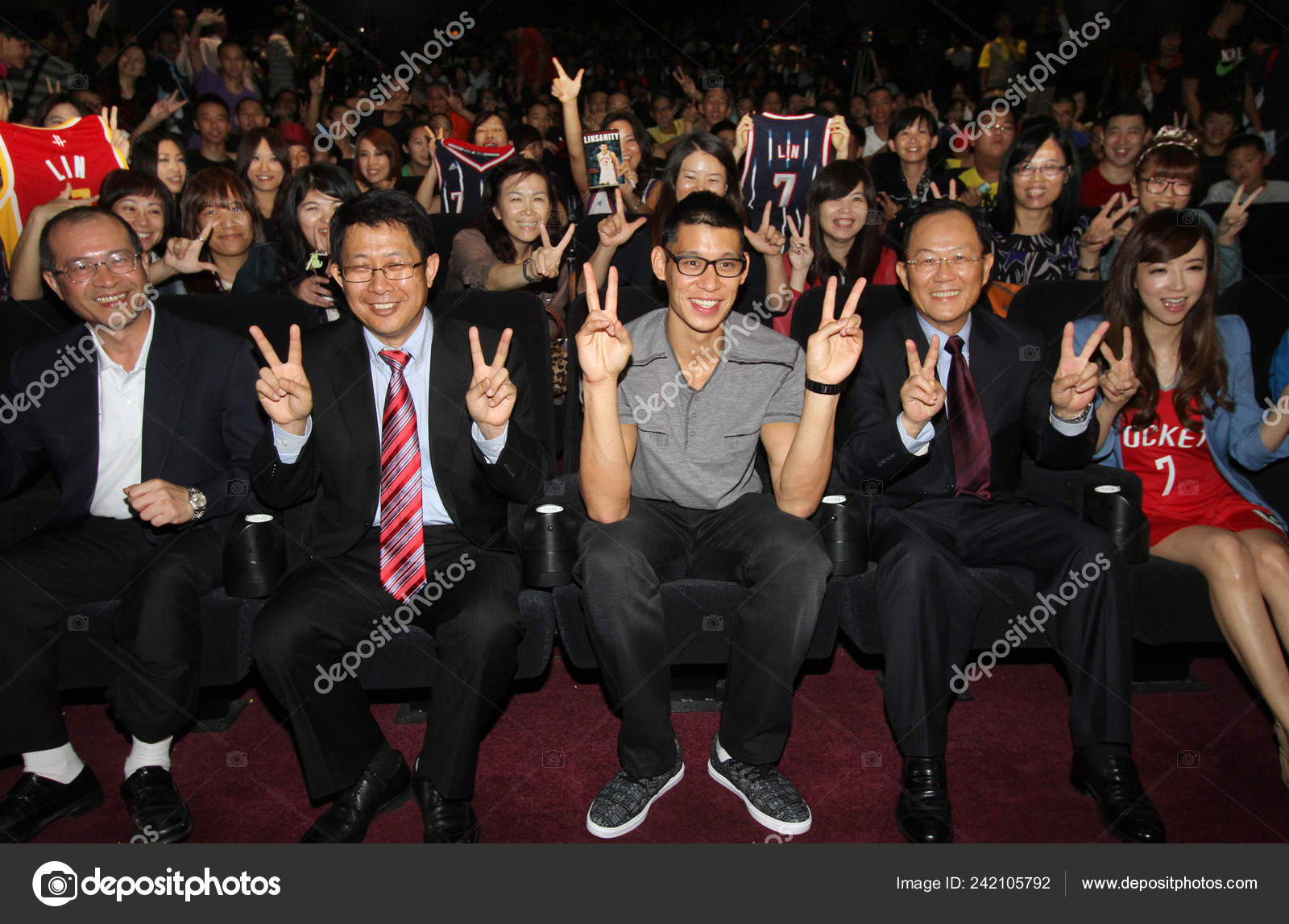Nba Star Jeremy Lin Houston Rockets Basketball Team Center Poses ...