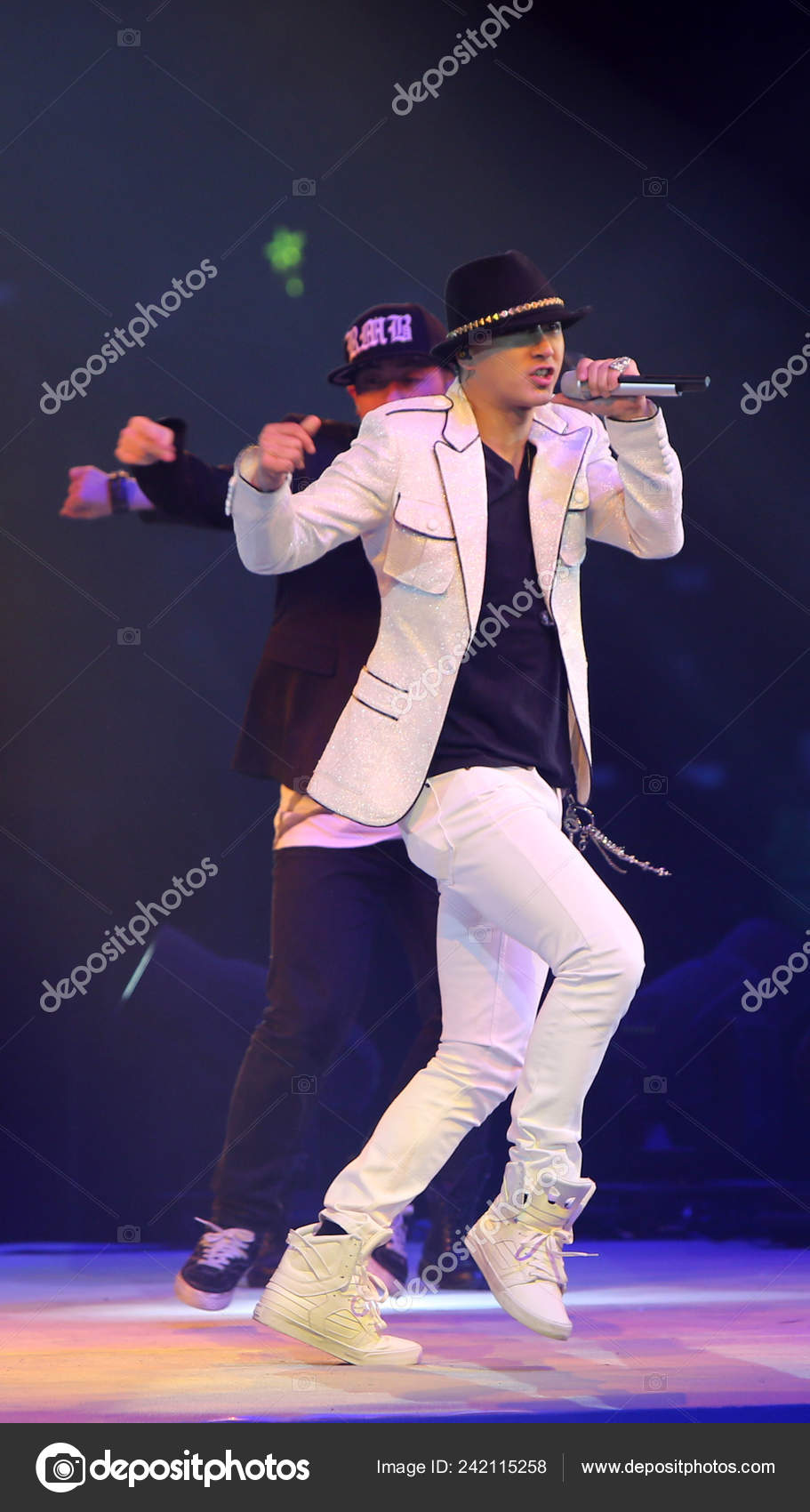 Chinese Singer Han Geng Performs Stars Concert Xian Northwest Chinas ...