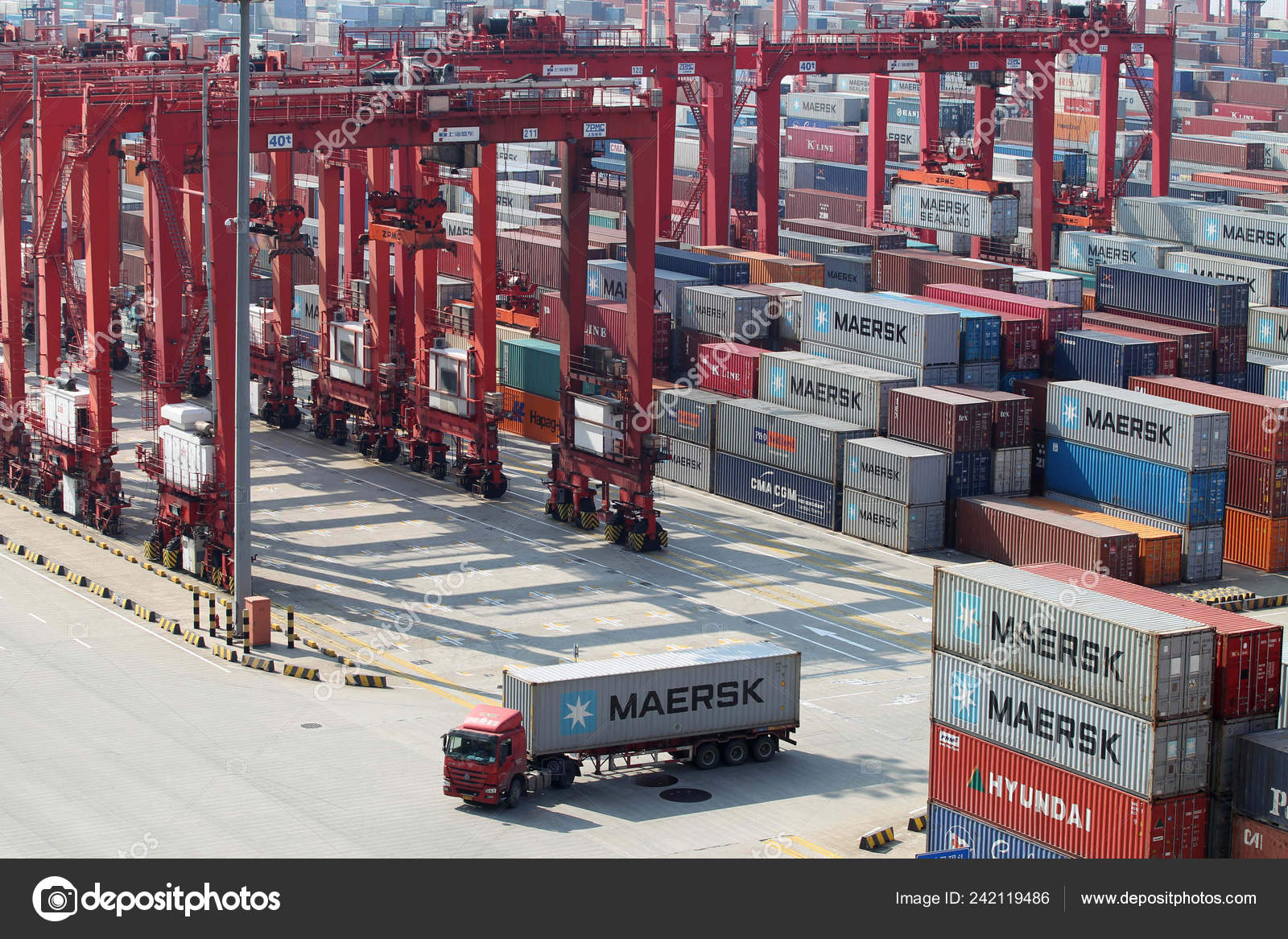 Container Truck Passes Piles Containers Maersk Other Shippers Terminal ...